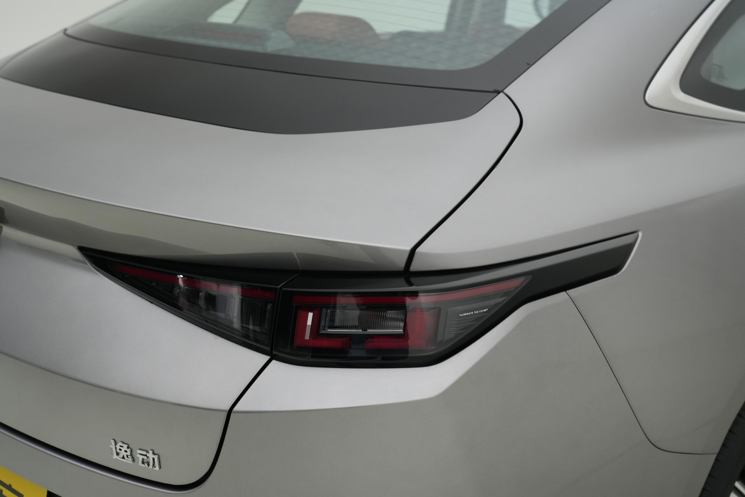 逸动 2024款 1.5T GDI DCT旗舰型图片_长安_31/110张图片_汽车外观图库_懂车帝