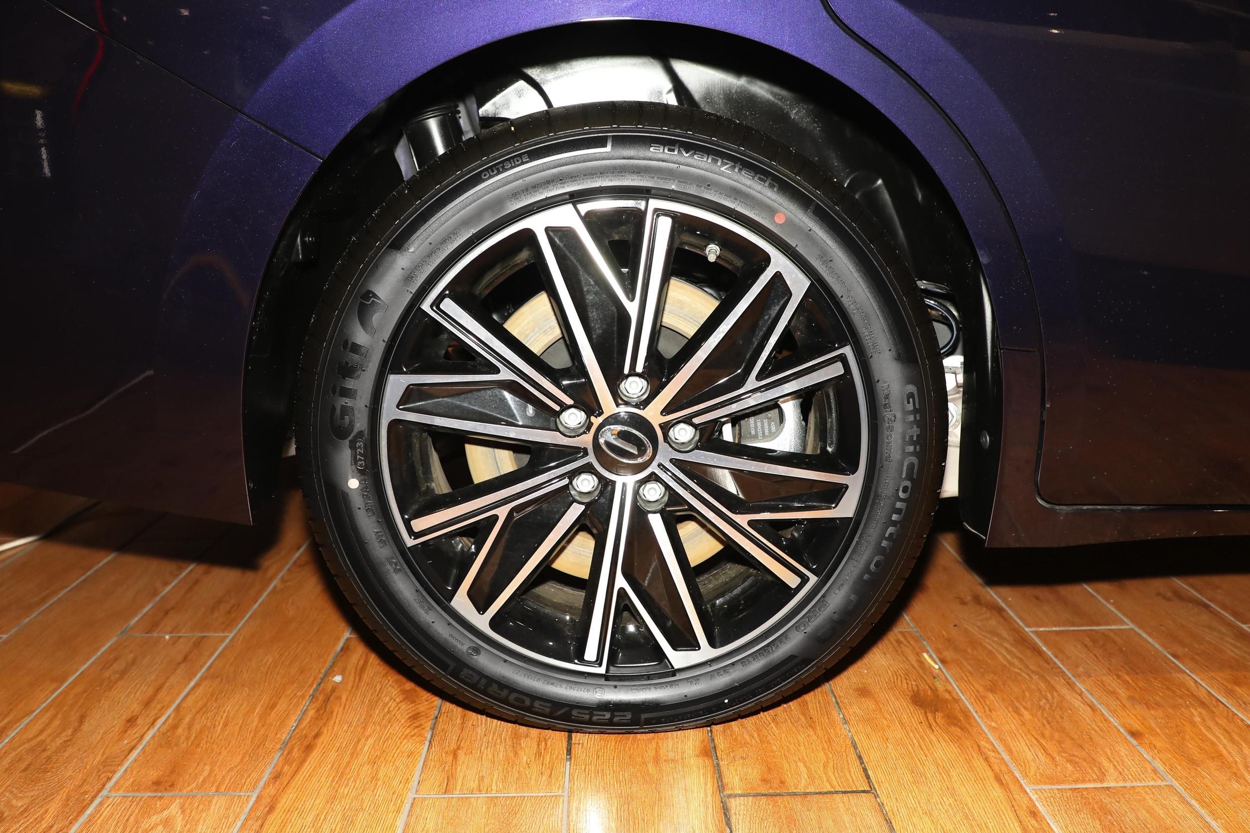 传祺E8 PHEV 2024款 2.0ATK 150km MAX版图片_广汽传祺_1/116张图片_汽车外观图库_懂车帝