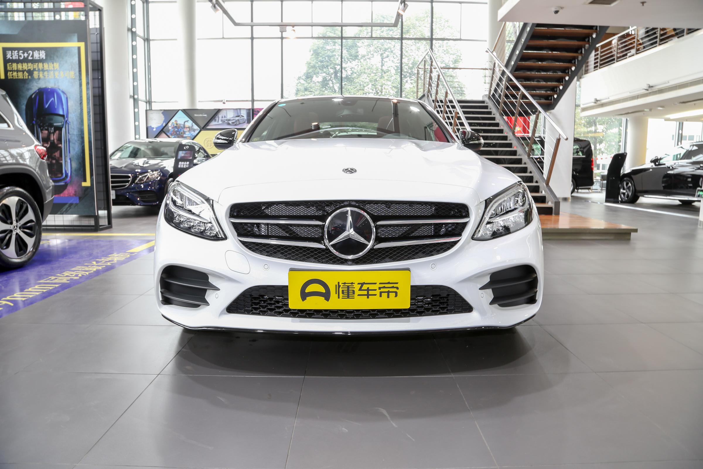 奔驰C级 2020款 C 260 运动版 4MATIC图片_奔驰_2/32张图片_汽车外观图库_懂车帝