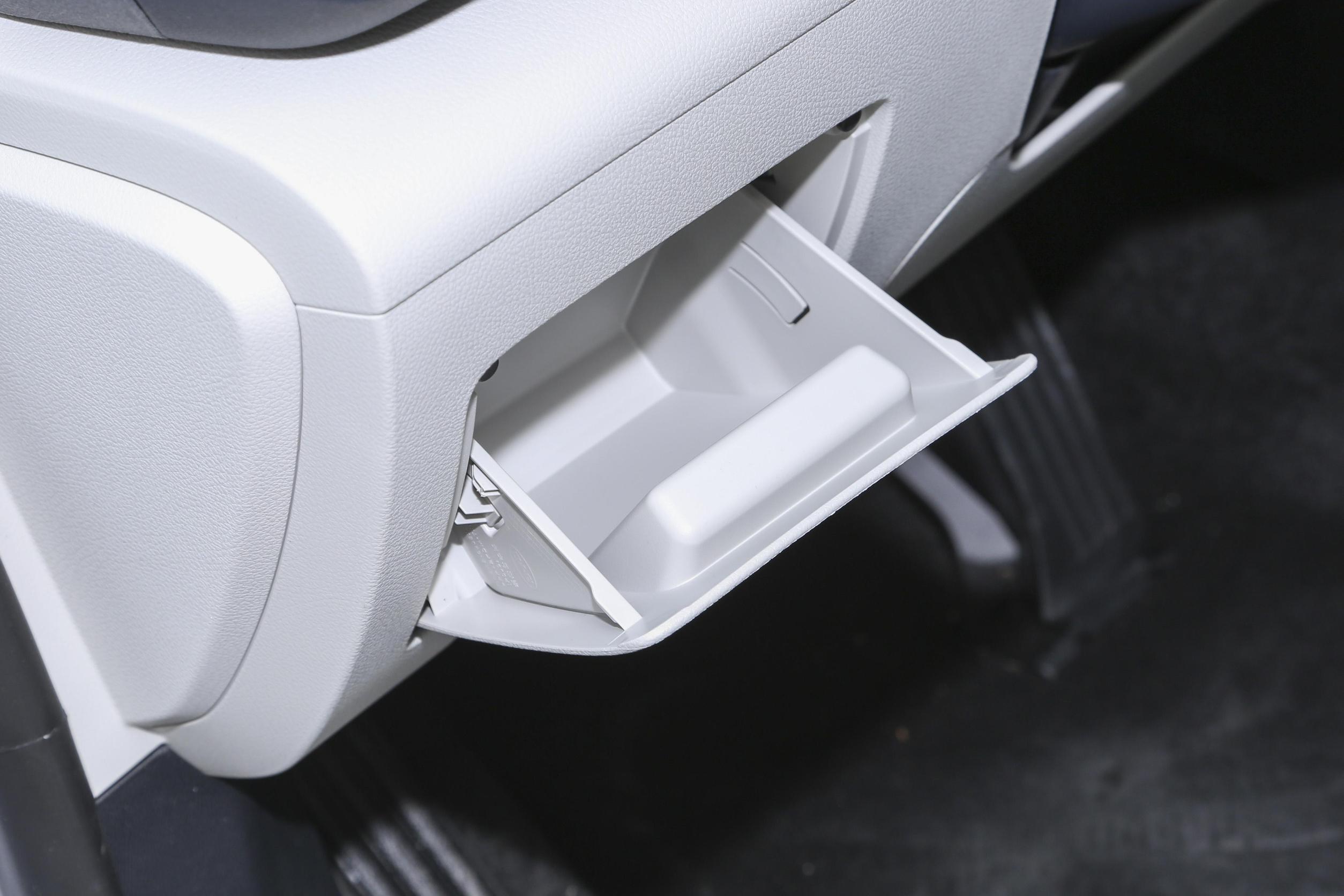 秦PLUS DM-i 2023款 DM-i 冠军版 120KM 超越型图片_比亚迪_40/90张图片_汽车空间图库_懂车帝