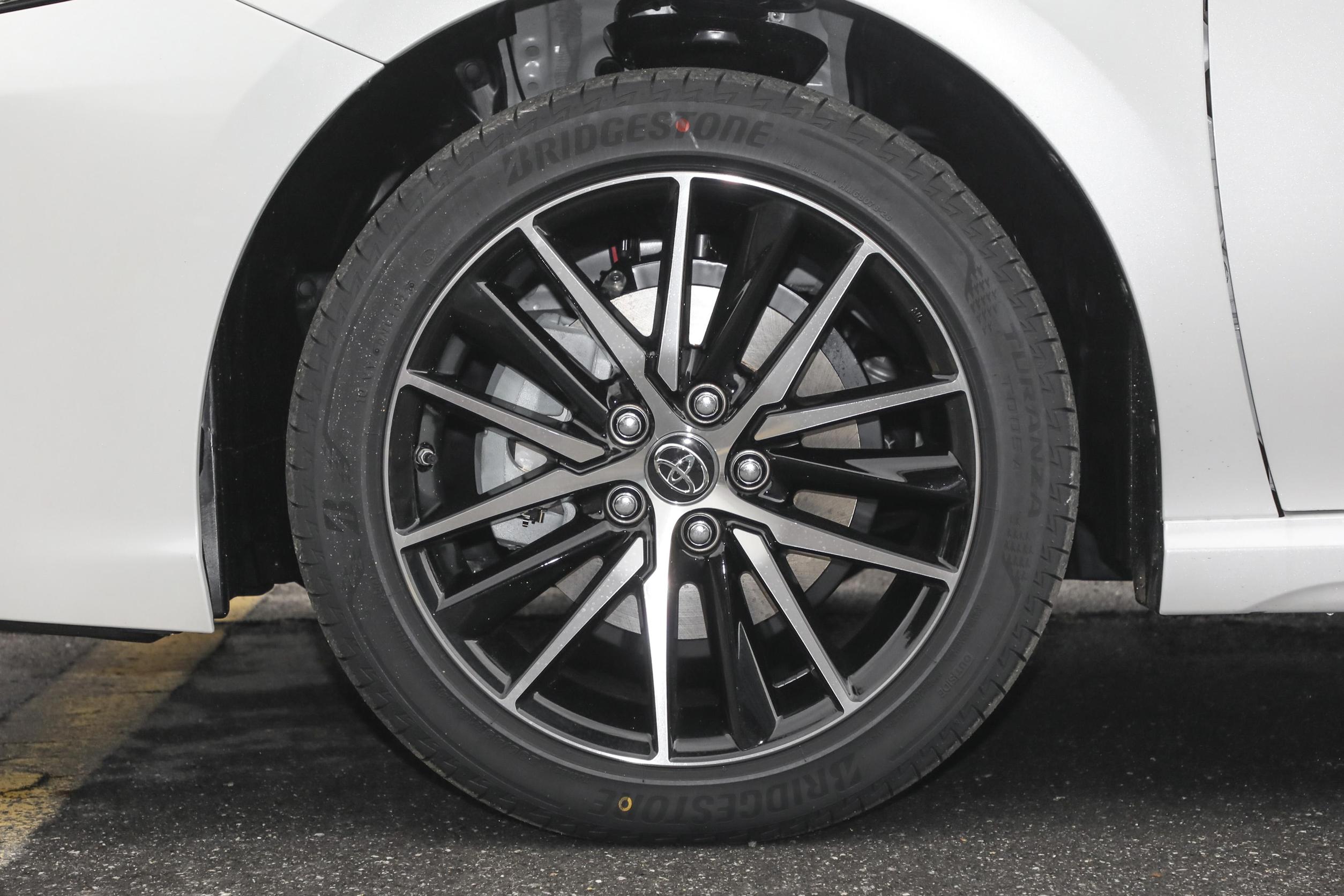 凯美瑞 2023款 2.5S 锋尚版图片_丰田_3/57张图片_汽车外观图库_懂车帝