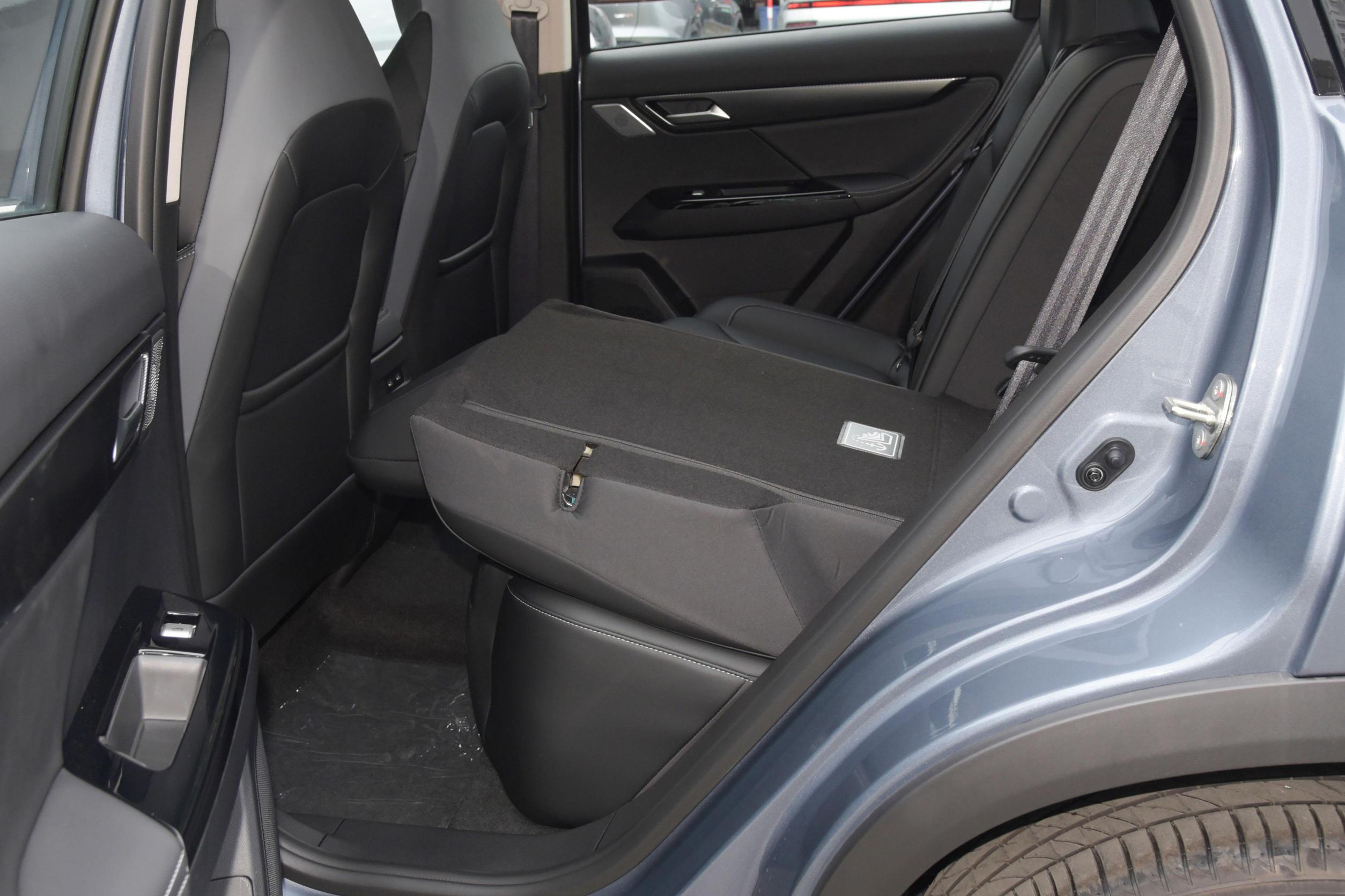 小鹏G3 2022款 G3i 520N+图片_小鹏汽车_10/59张图片_汽车空间图库_懂车帝