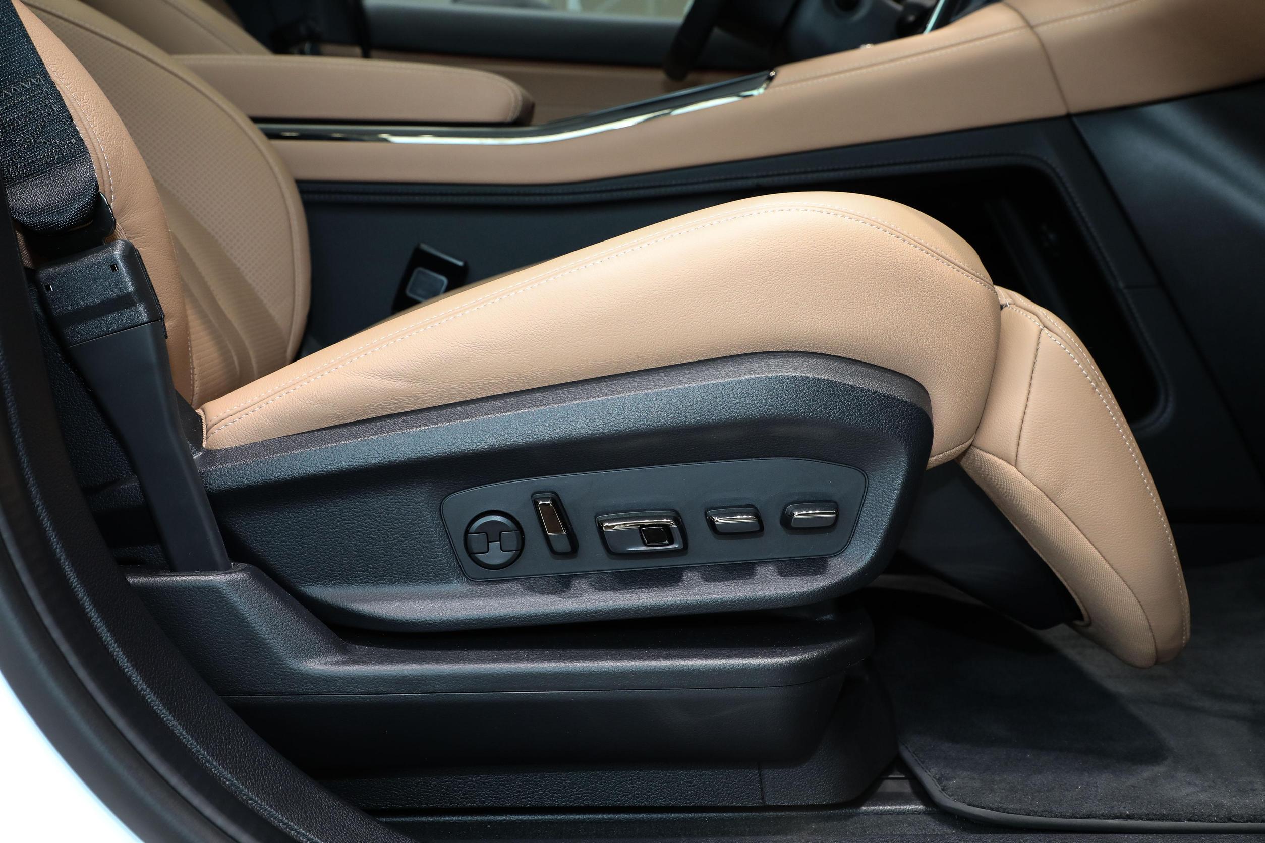 蔚来ES8 2022款 450KM 六座版图片_蔚来_8/48张图片_汽车空间图库_懂车帝