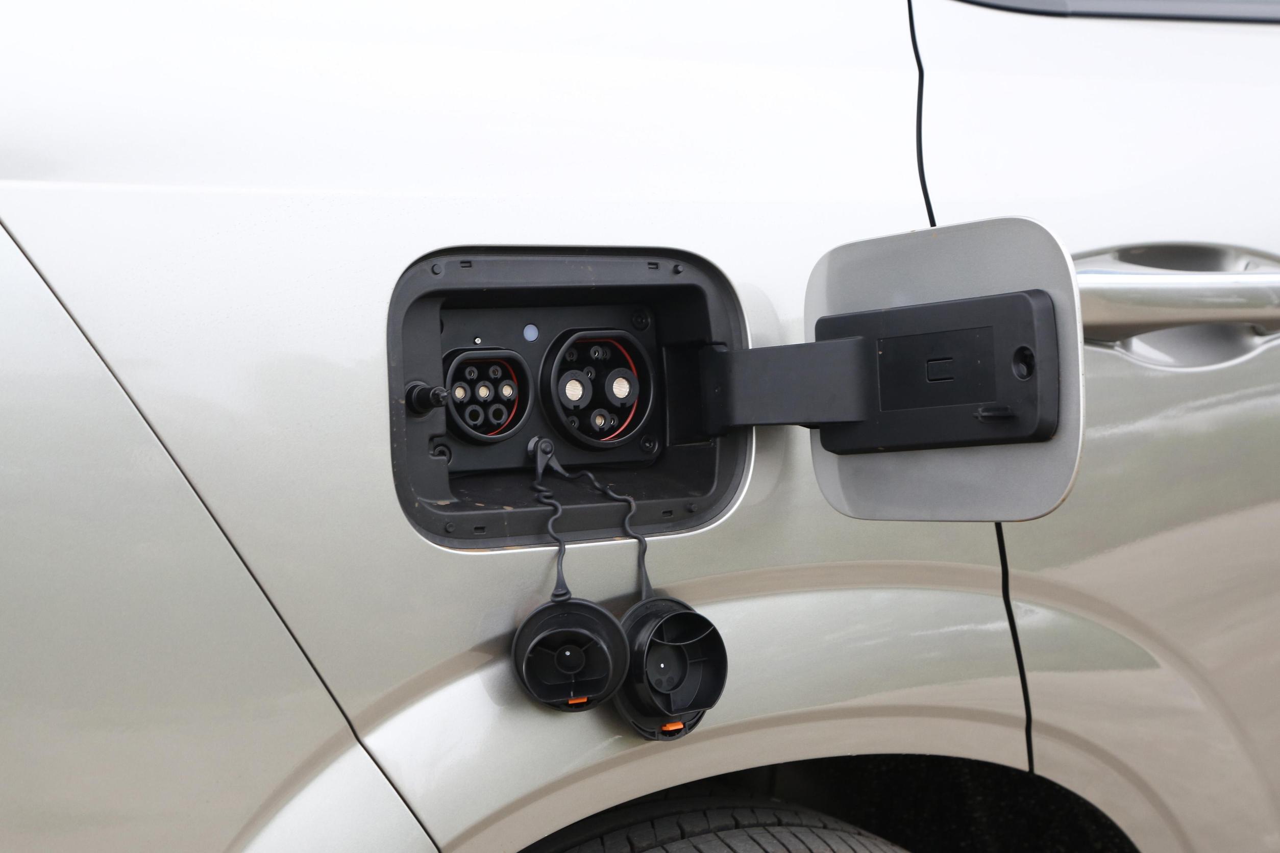 长安欧尚Z6 iDD新能源 2023款 智电iDD 150KM旗舰PLUS智慧泊车版图片_长安欧尚_3/66张图片_汽车外观图库_懂车帝