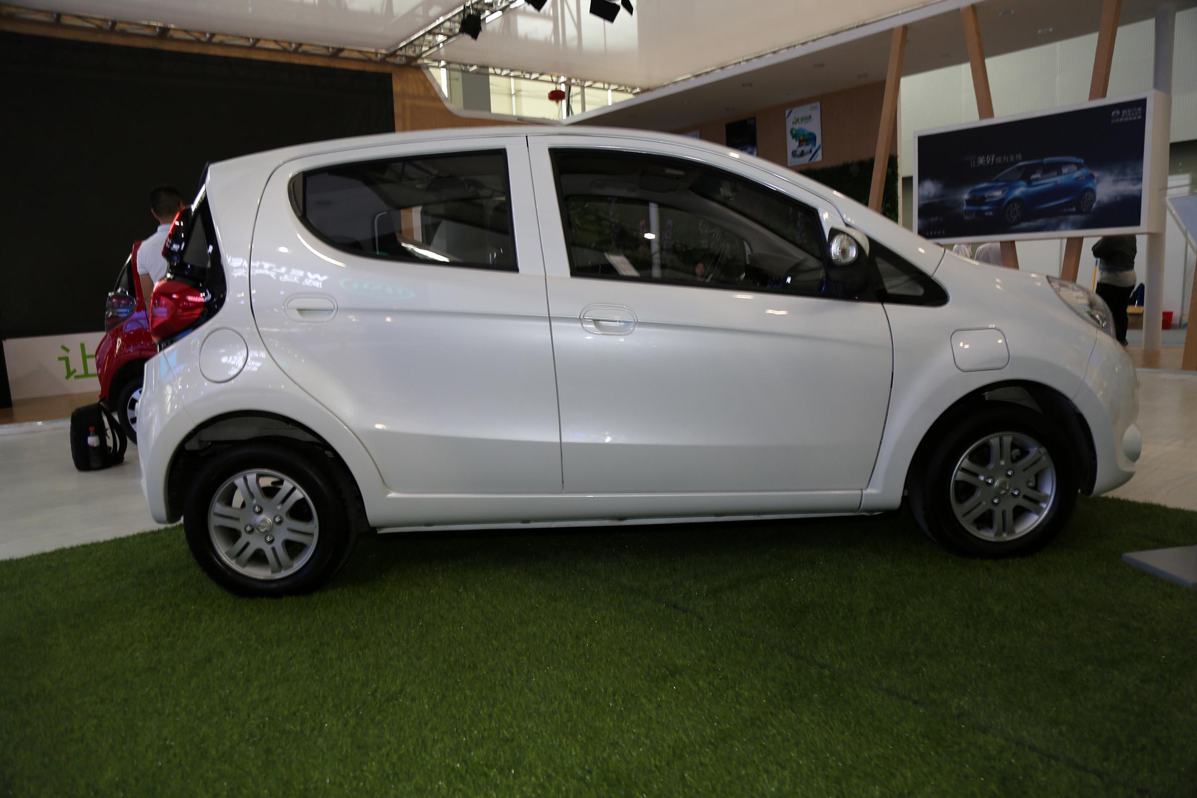 江铃E200L 2018款 E200L 舒适型(250KM)图片_江铃集团新能源_21/50张图片_汽车车展图库_懂车帝