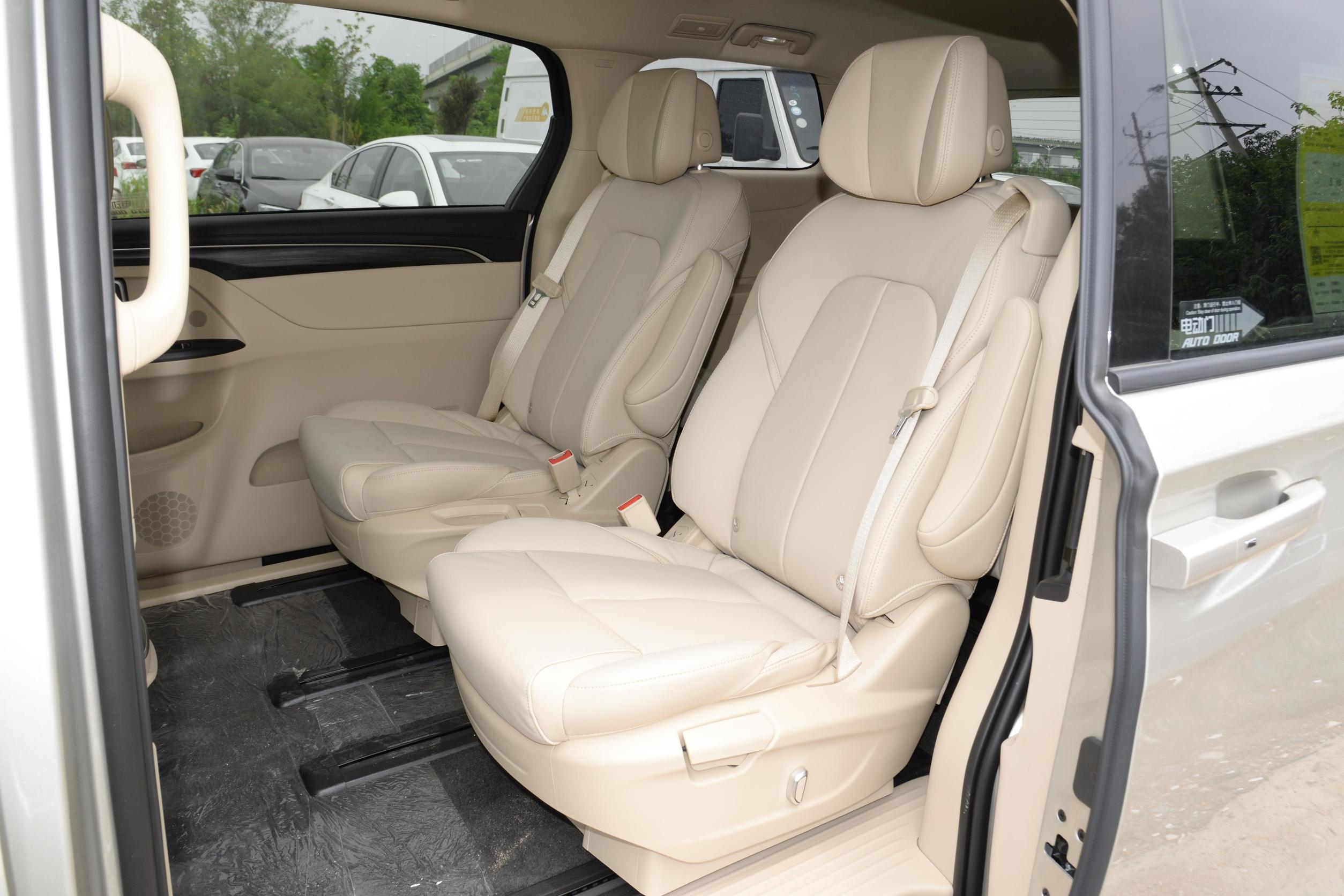 别克GL8 2023款 ES陆尊 2.0T 尊享型图片_别克_30/77张图片_汽车空间图库_懂车帝