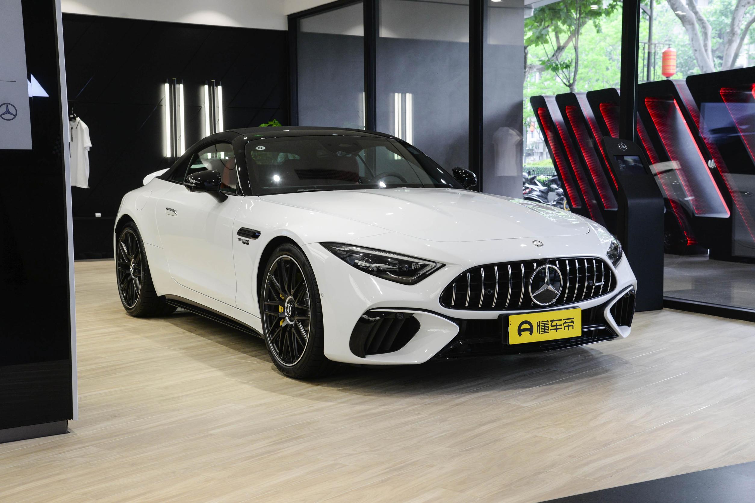 奔驰SL级AMG 2024款 AMG SL 63 4MATIC+图片_奔驰_9/164张图片_汽车外观图库_懂车帝