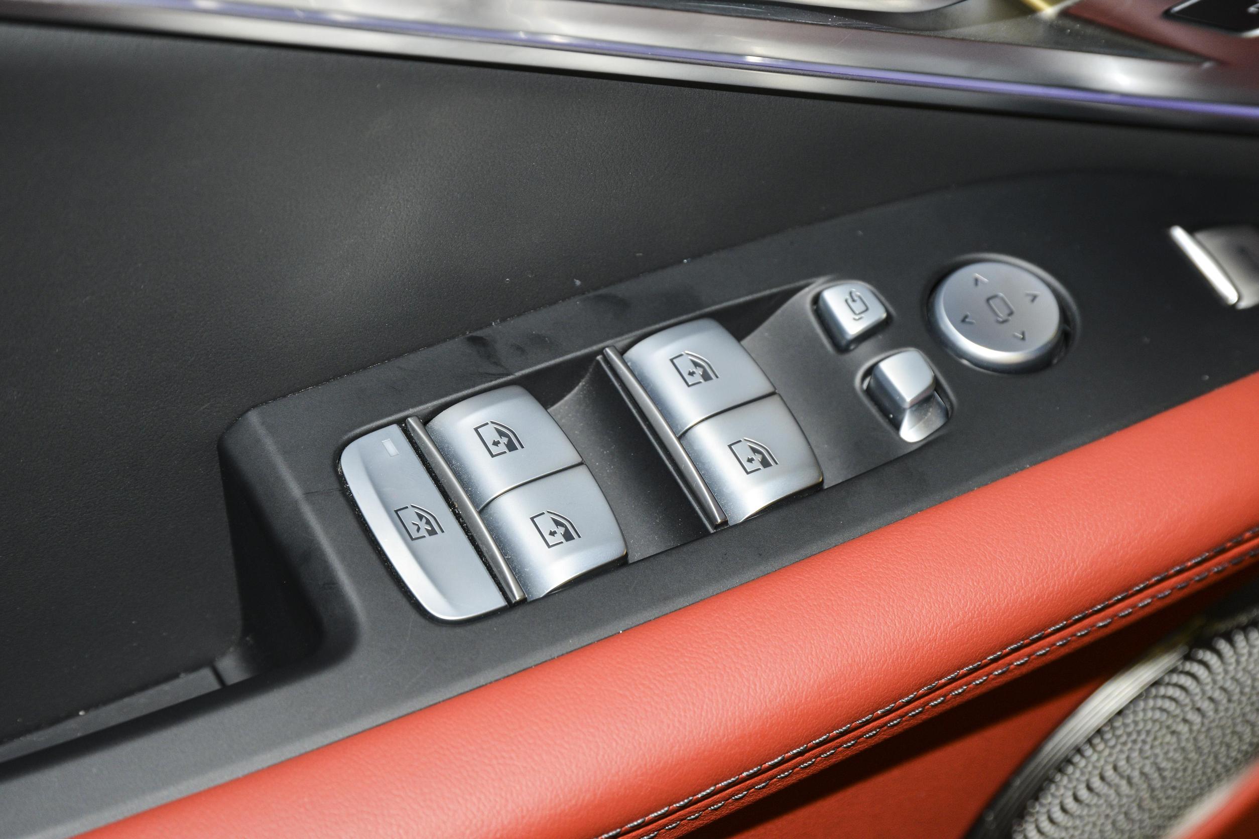 宝马XM 2023款 4.4T 标准型图片_宝马_47/116张图片_汽车空间图库_懂车帝