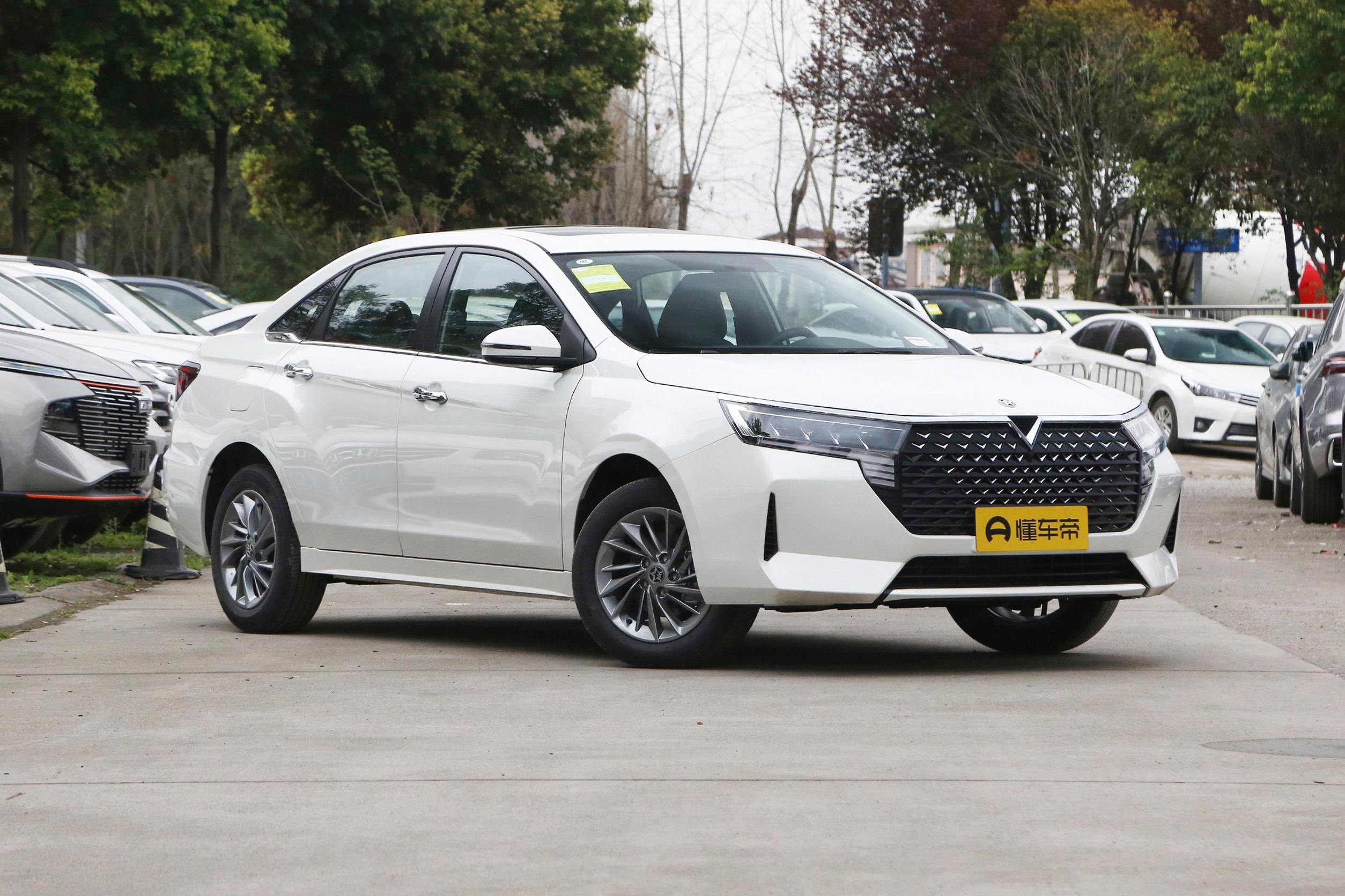 启辰D60 2023款 PLUS 1.6L XL CVT悦领版图片_启辰_2/61张图片_汽车外观图库_懂车帝