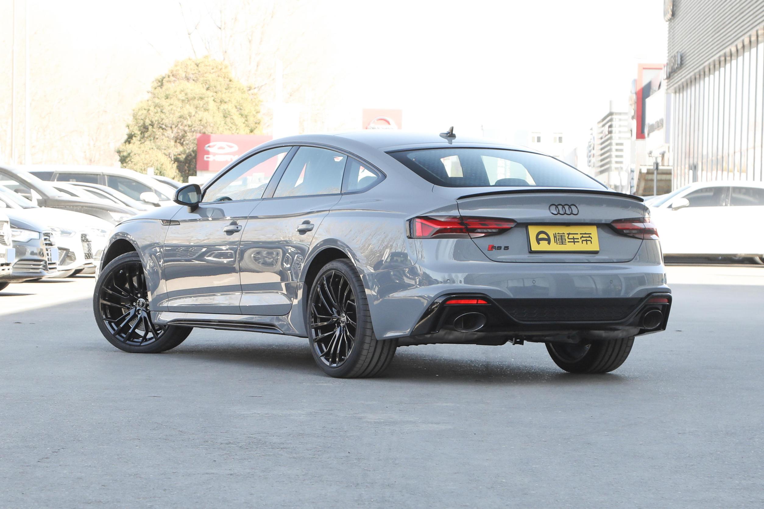 奥迪RS 5 2023款 2.9T Sportback 黑曜版图片_奥迪_5/94张图片_汽车外观图库_懂车帝