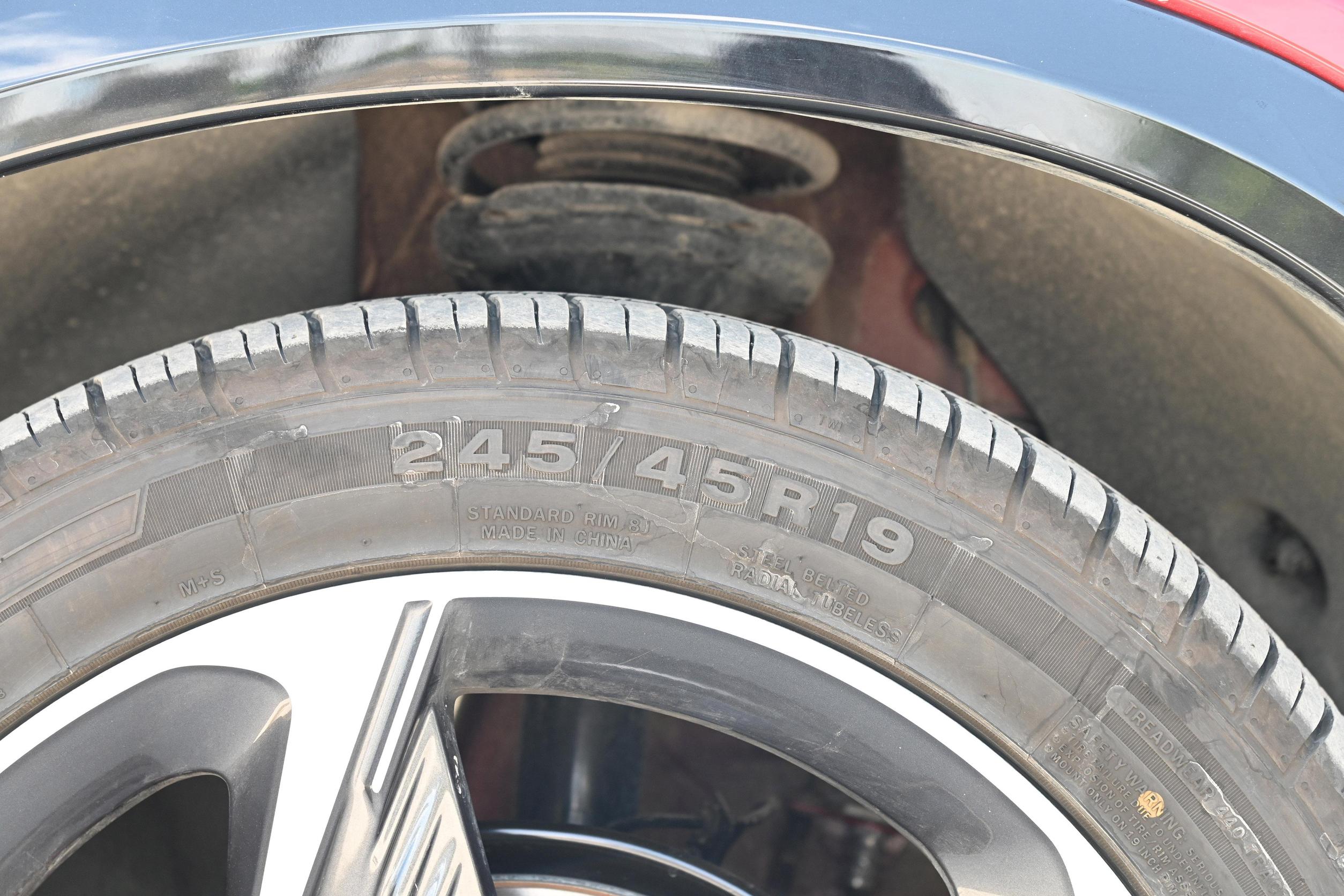 奔腾B70S 2022款 2.0T 战神天王图片_奔腾_4/127张图片_汽车外观图库_懂车帝