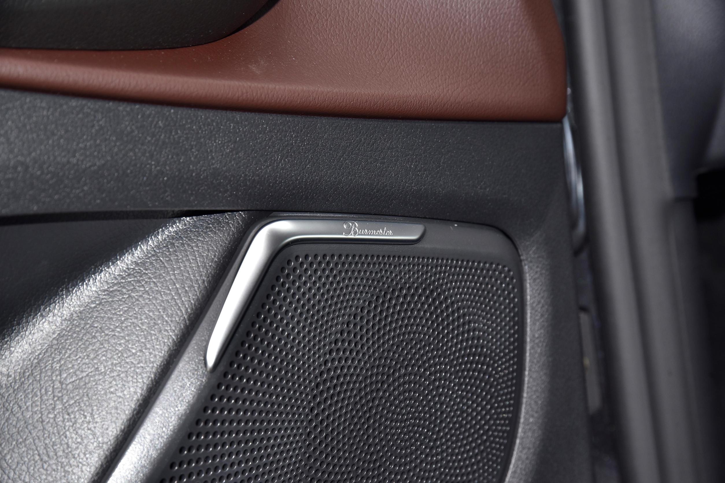 奔驰V级 2022款 V 260 L 长轴距豪华版图片_奔驰_30/119张图片_汽车空间图库_懂车帝