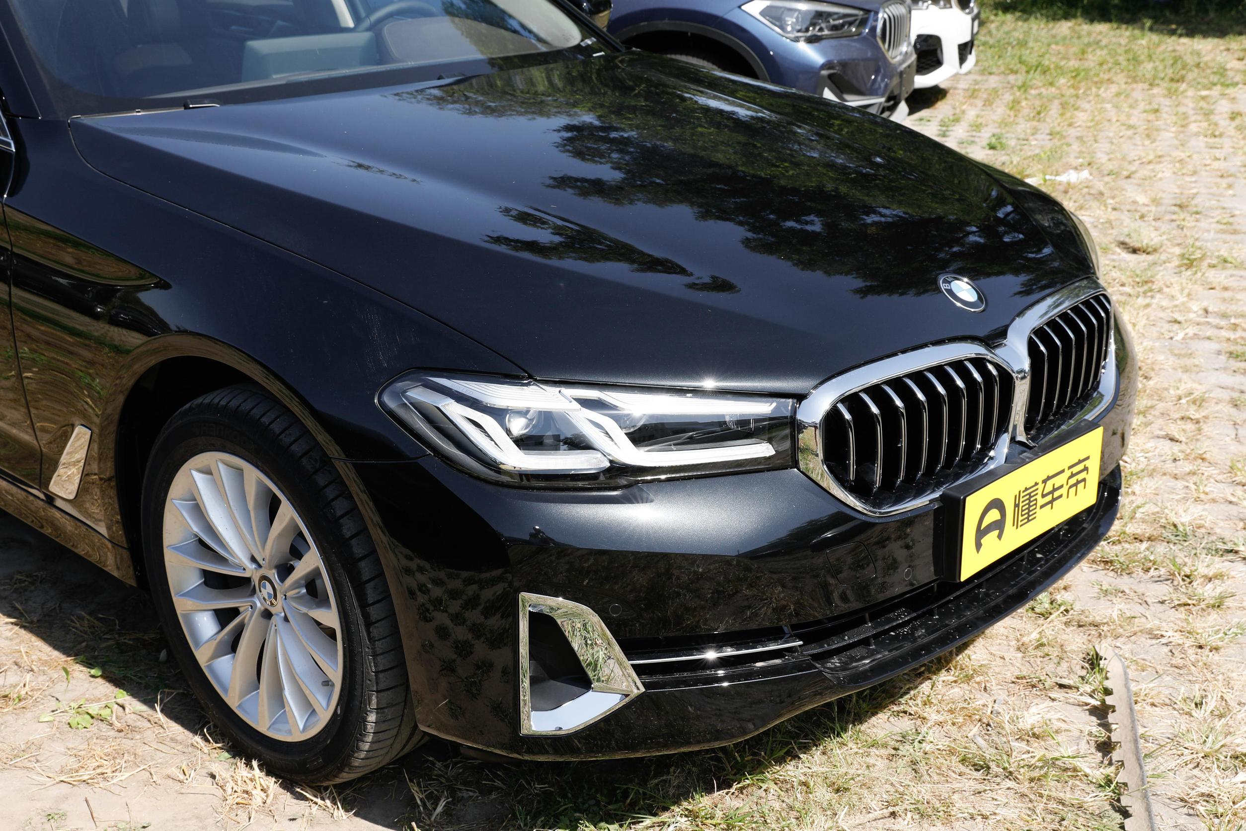 宝马5系 2022款 二次改款 525Li 豪华套装图片_宝马_35/54张图片_汽车外观图库_懂车帝