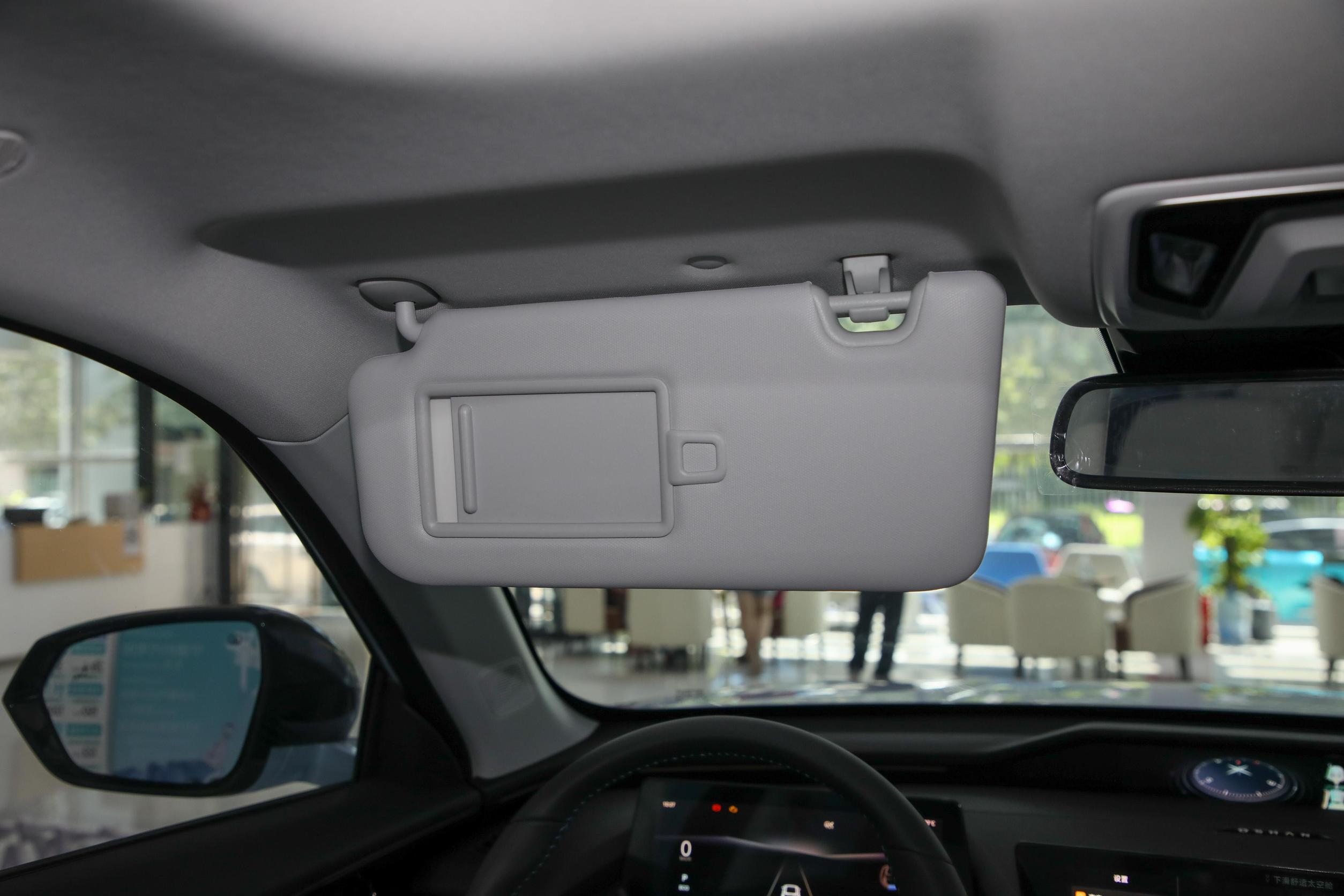 长安欧尚Z6 iDD新能源 2022款 蓝鲸iDD 150KM旗舰PLUS智慧泊车版图片_长安欧尚_97/121张图片_汽车空间图库_懂车帝