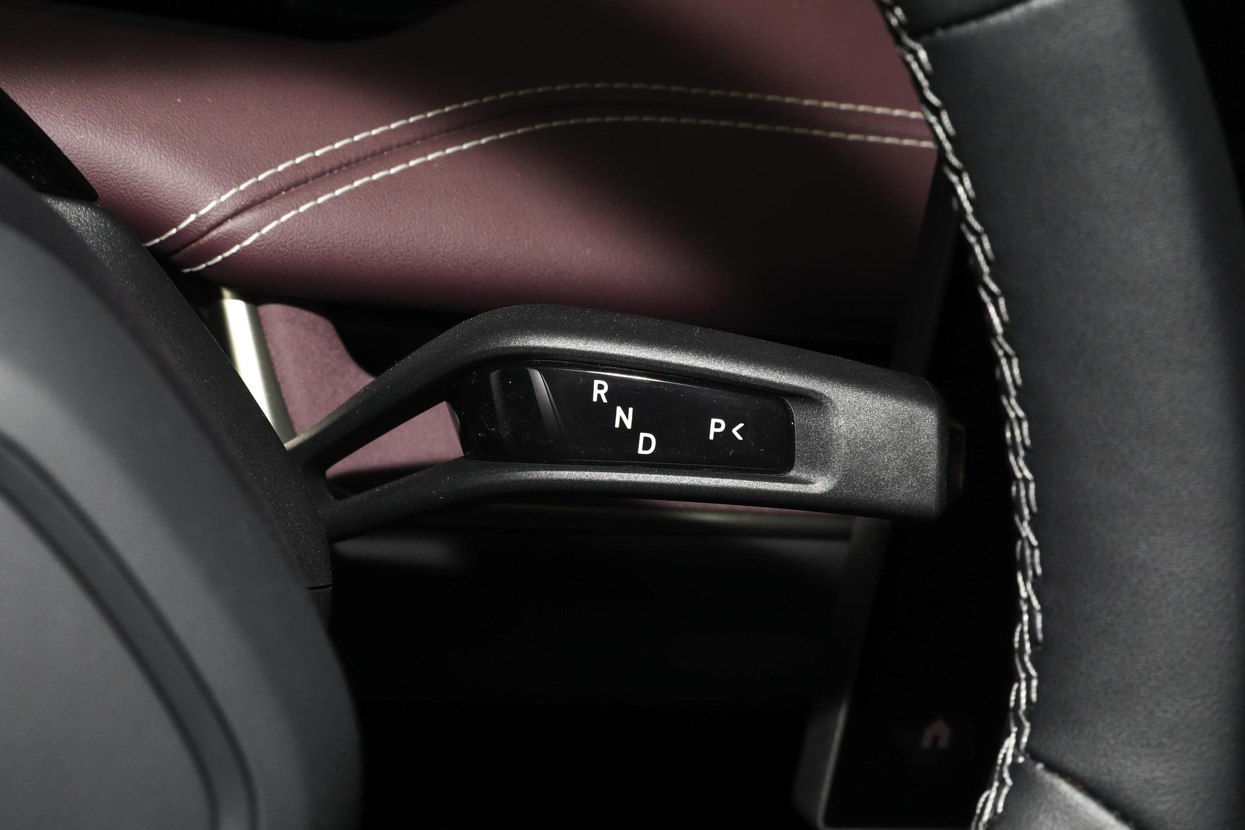 小米SU7 2024款 四驱超长续航高阶智驾Max版图片_小米汽车_21/109张图片_汽车内饰图库_懂车帝