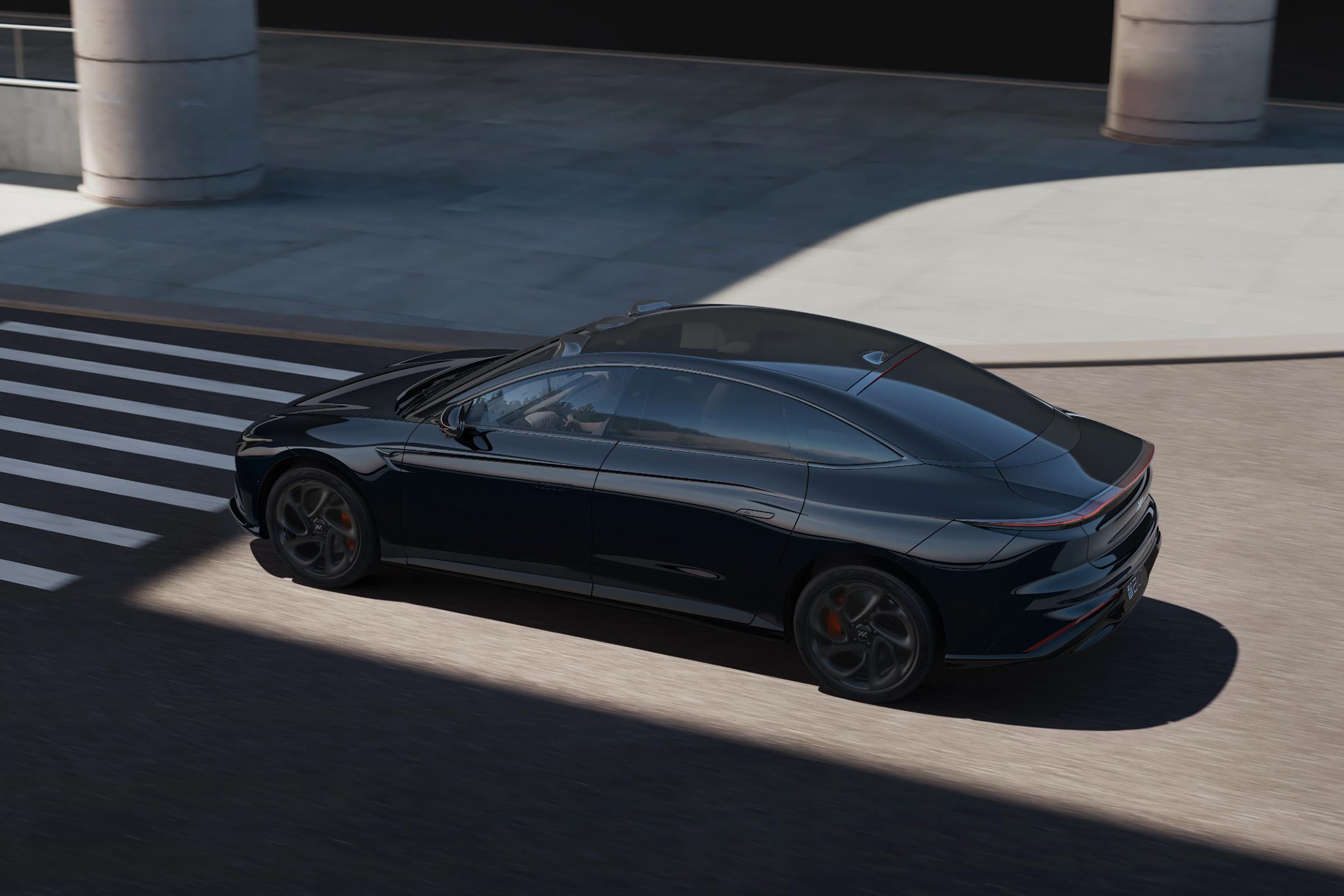 智己L7 2024款 MAX 长续航旗舰版图片_智己汽车_1/4张图片_汽车官方图库_懂车帝