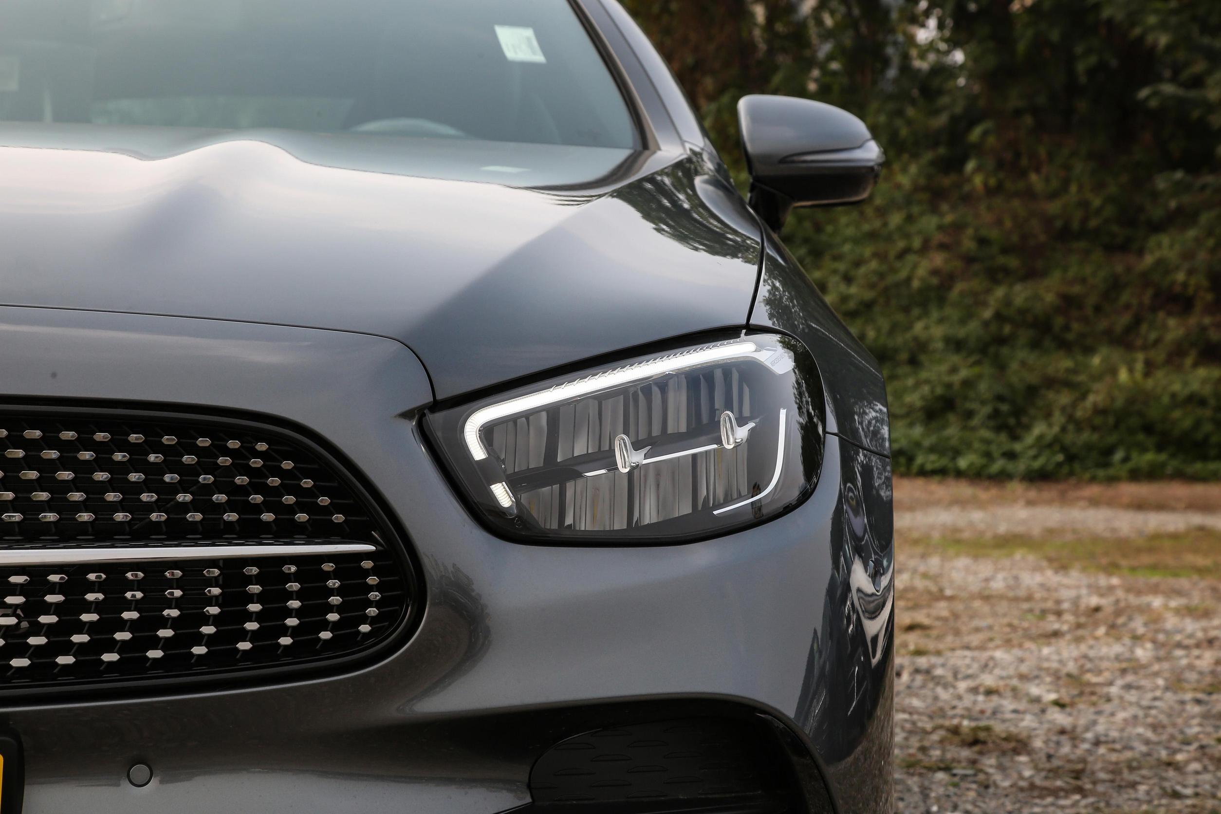 奔驰E级(进口) 2023款 E 260 轿跑车图片_奔驰_3/196张图片_汽车外观图库_懂车帝