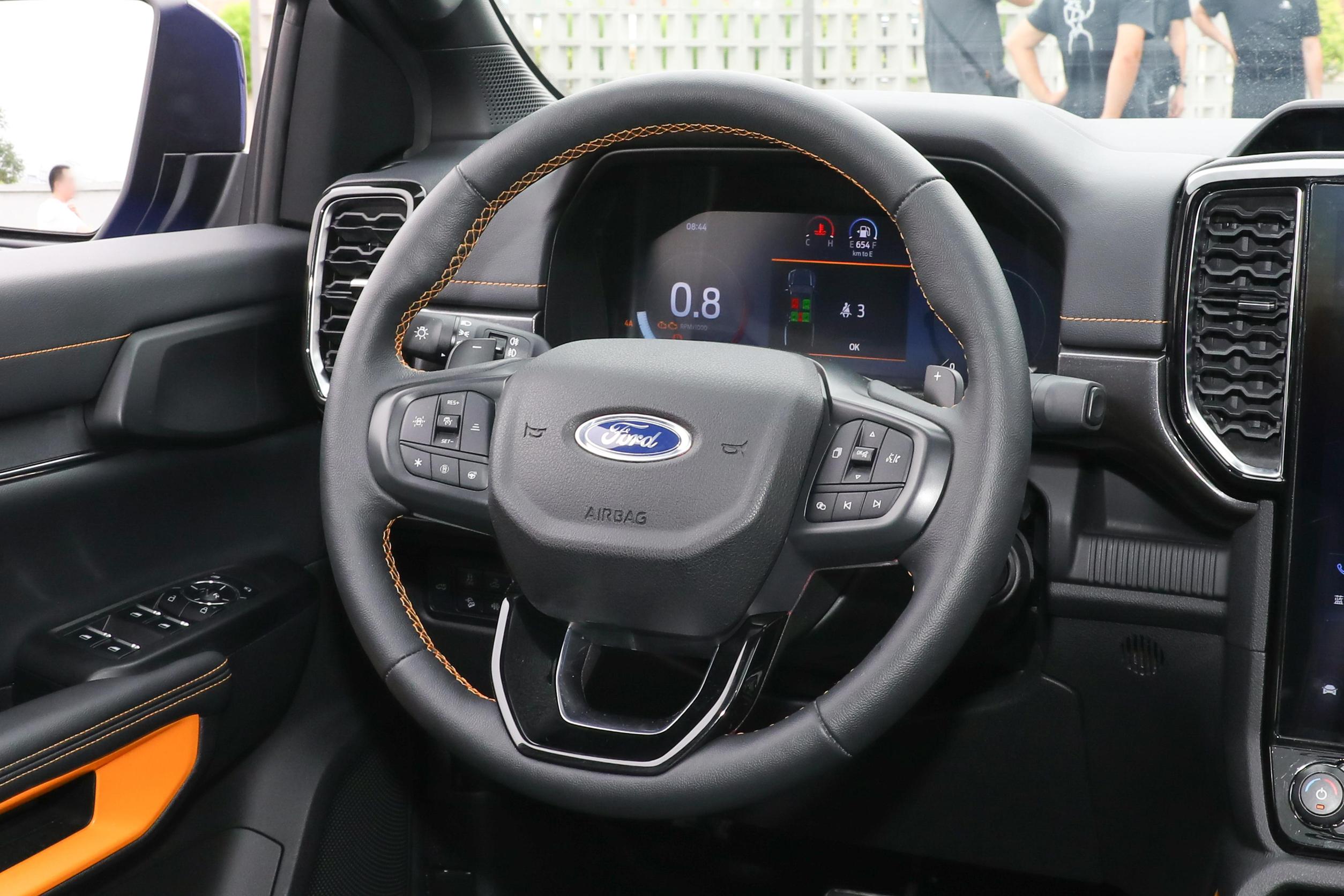 福特游骑侠Ranger 2023款 2.3T 柴油 自动1st Edition图片_福特_2/69张图片_汽车内饰图库_懂车帝