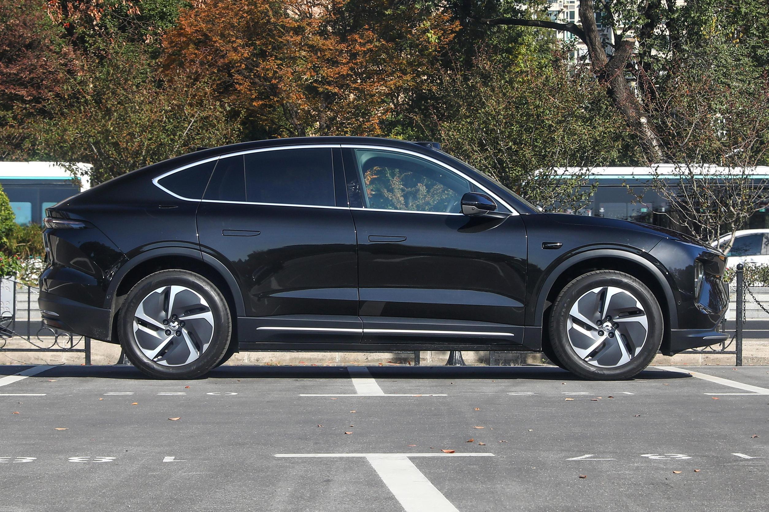 蔚来EC6 2023款 75kWh图片_蔚来_2/193张图片_汽车外观图库_懂车帝