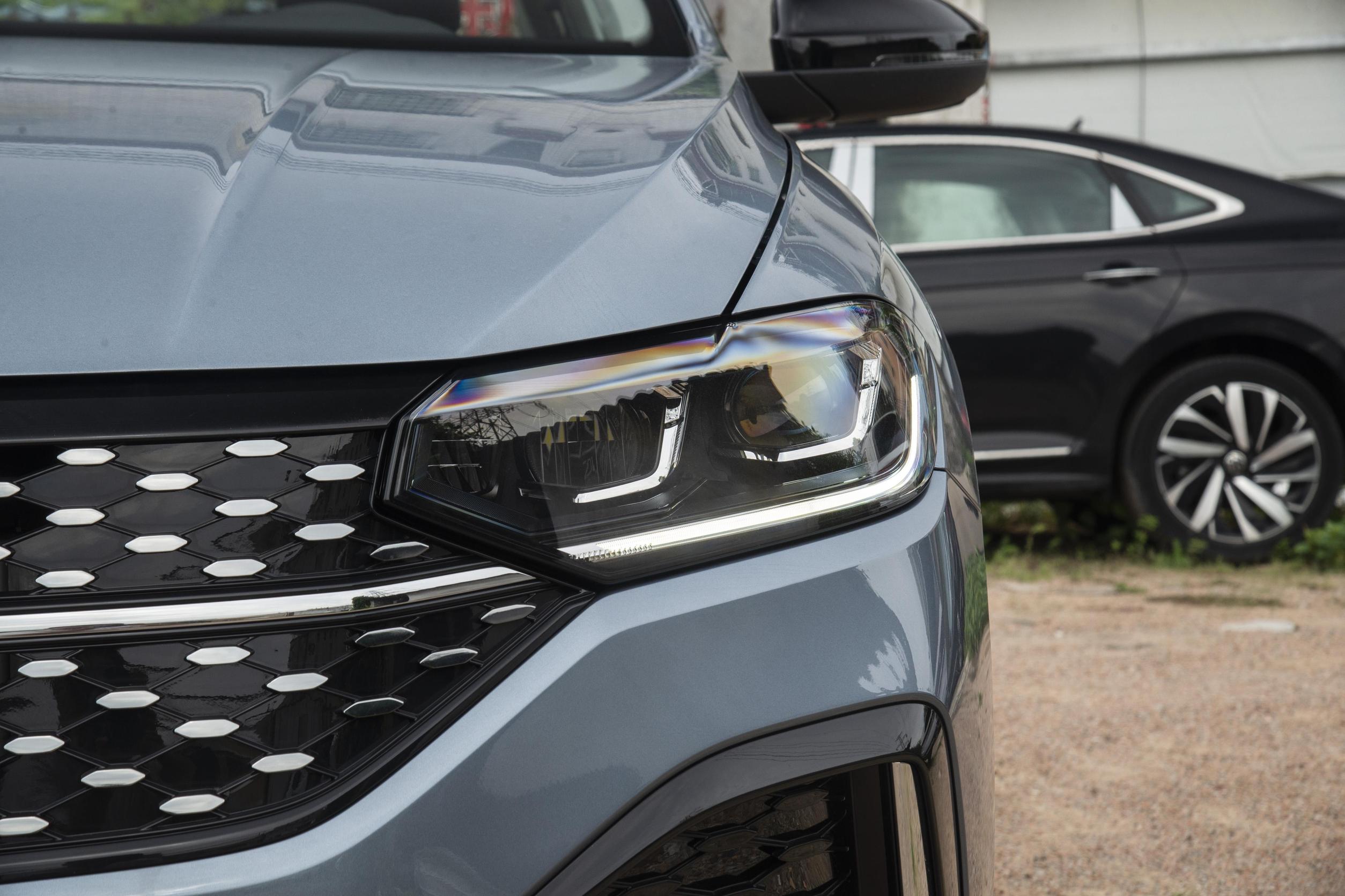 朗逸 2024款 300TSI DSG星空领先版图片_大众_3/148张图片_汽车外观图库_懂车帝