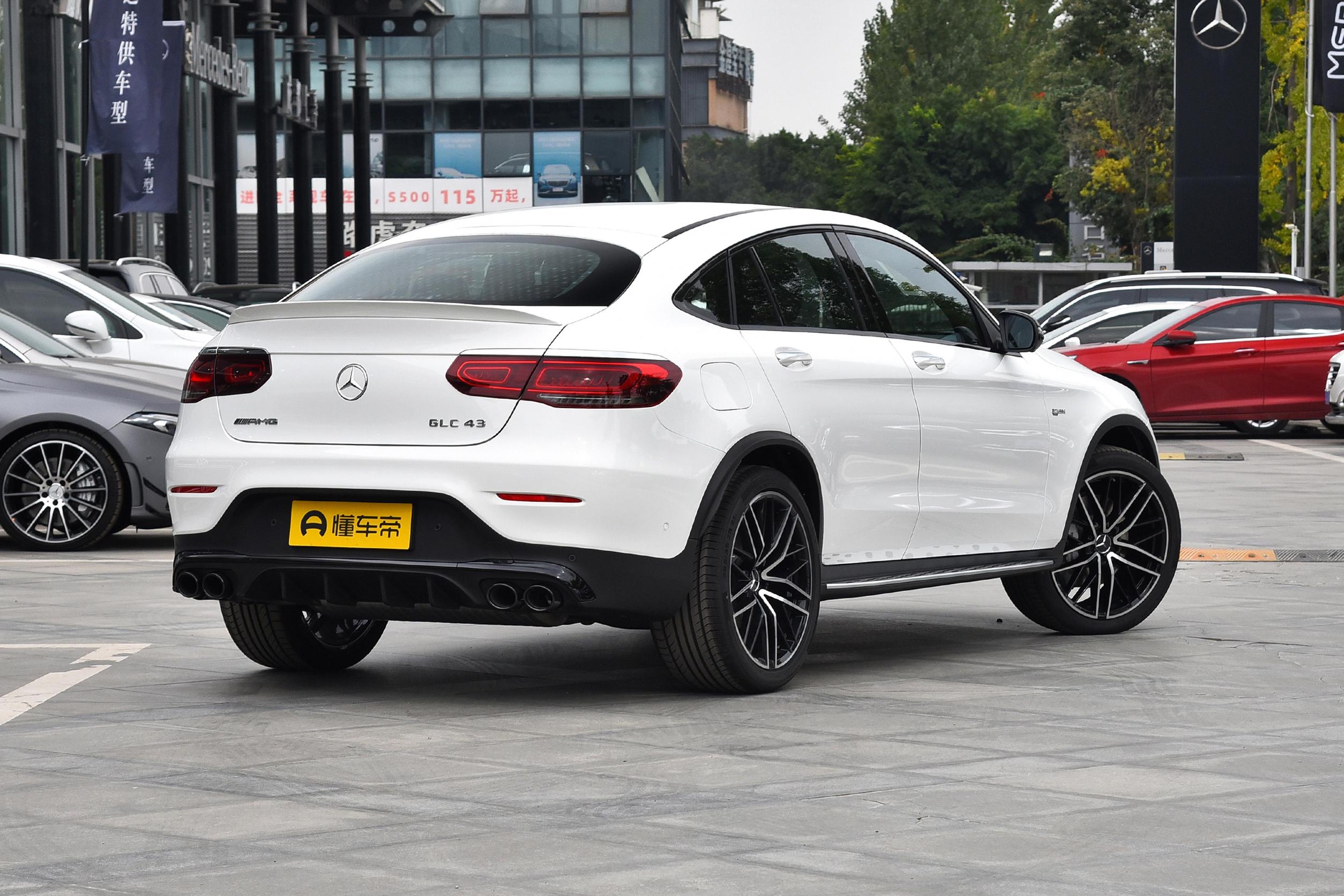 奔驰GLC轿跑 AMG 2023款 AMG GLC 43 4MATIC 轿跑SUV图片_奔驰_2/133张图片_汽车外观图库_懂车帝