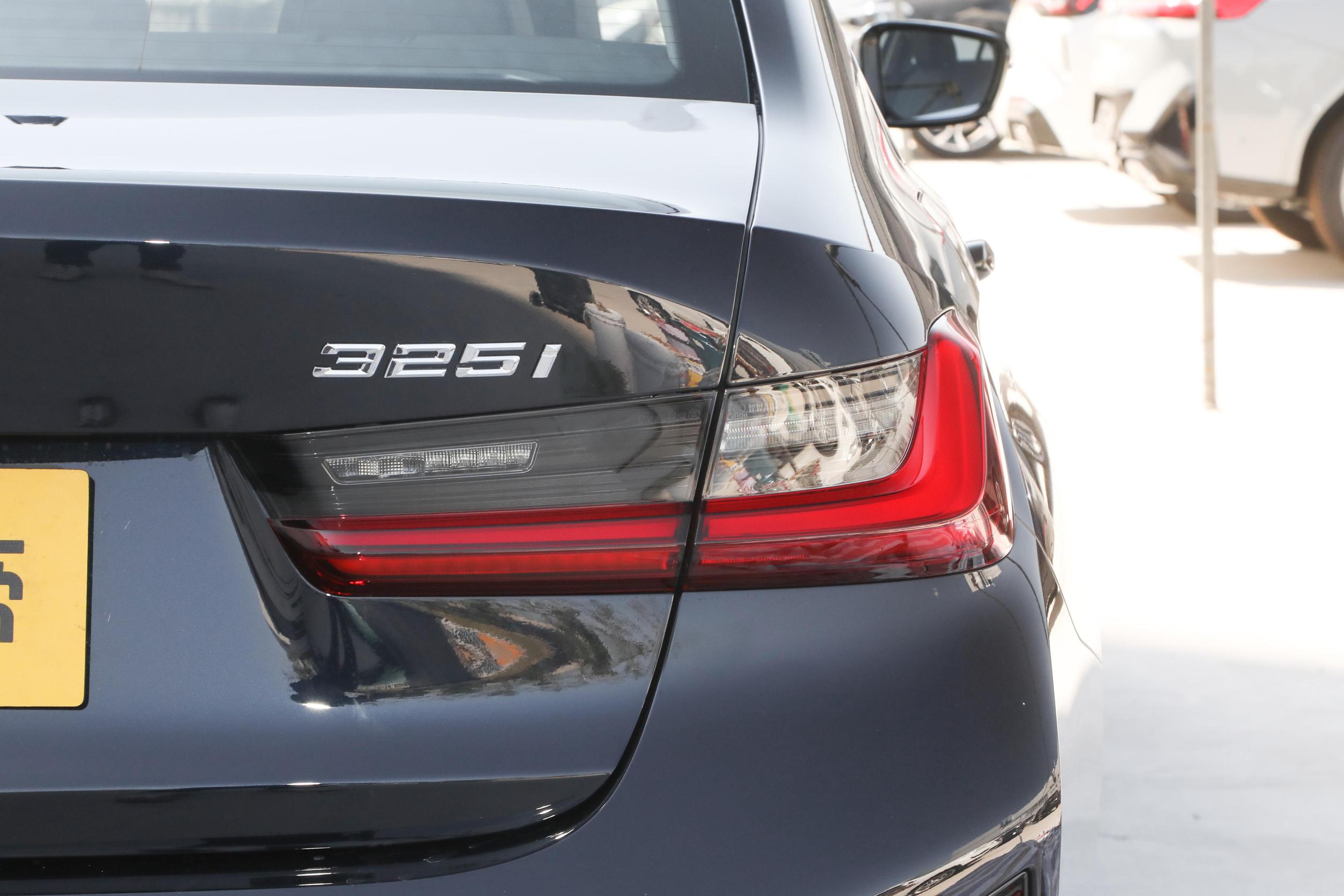 宝马3系 2023款 325i M运动套装图片_宝马_32/54张图片_汽车外观图库_懂车帝