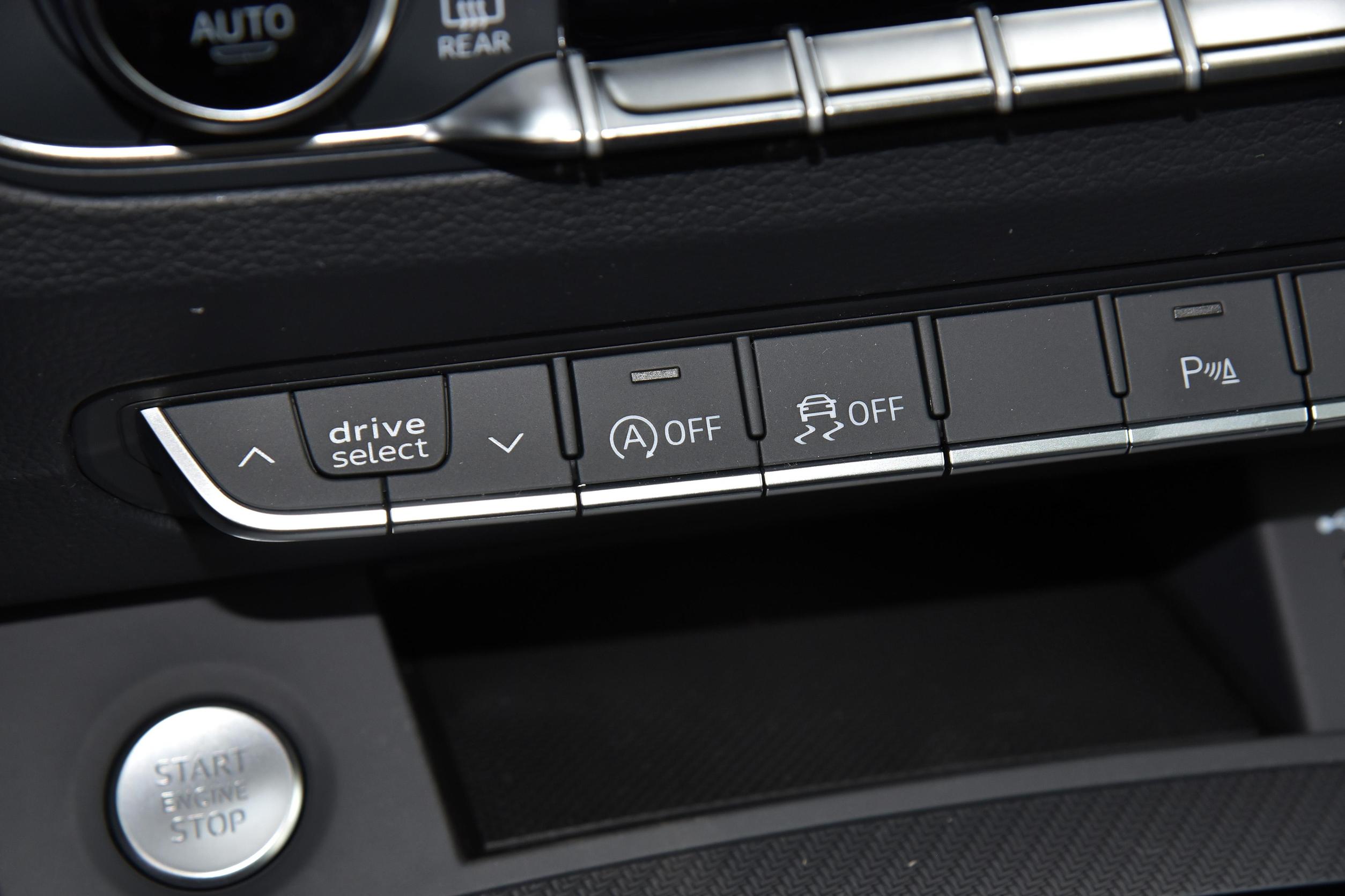 奥迪Q5L 2024款 40TFSI 豪华动感型图片_奥迪_2/56张图片_汽车内饰图库_懂车帝