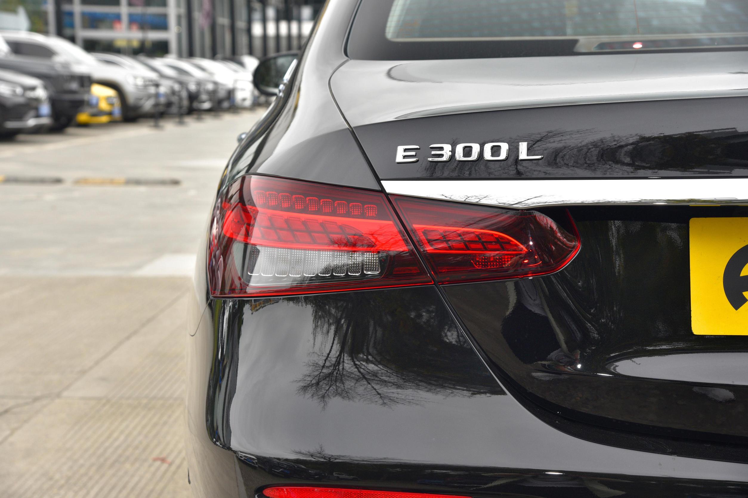 奔驰E级 2023款 改款 E 300 L 尊贵型 轿车图片_奔驰_5/53张图片_汽车外观图库_懂车帝