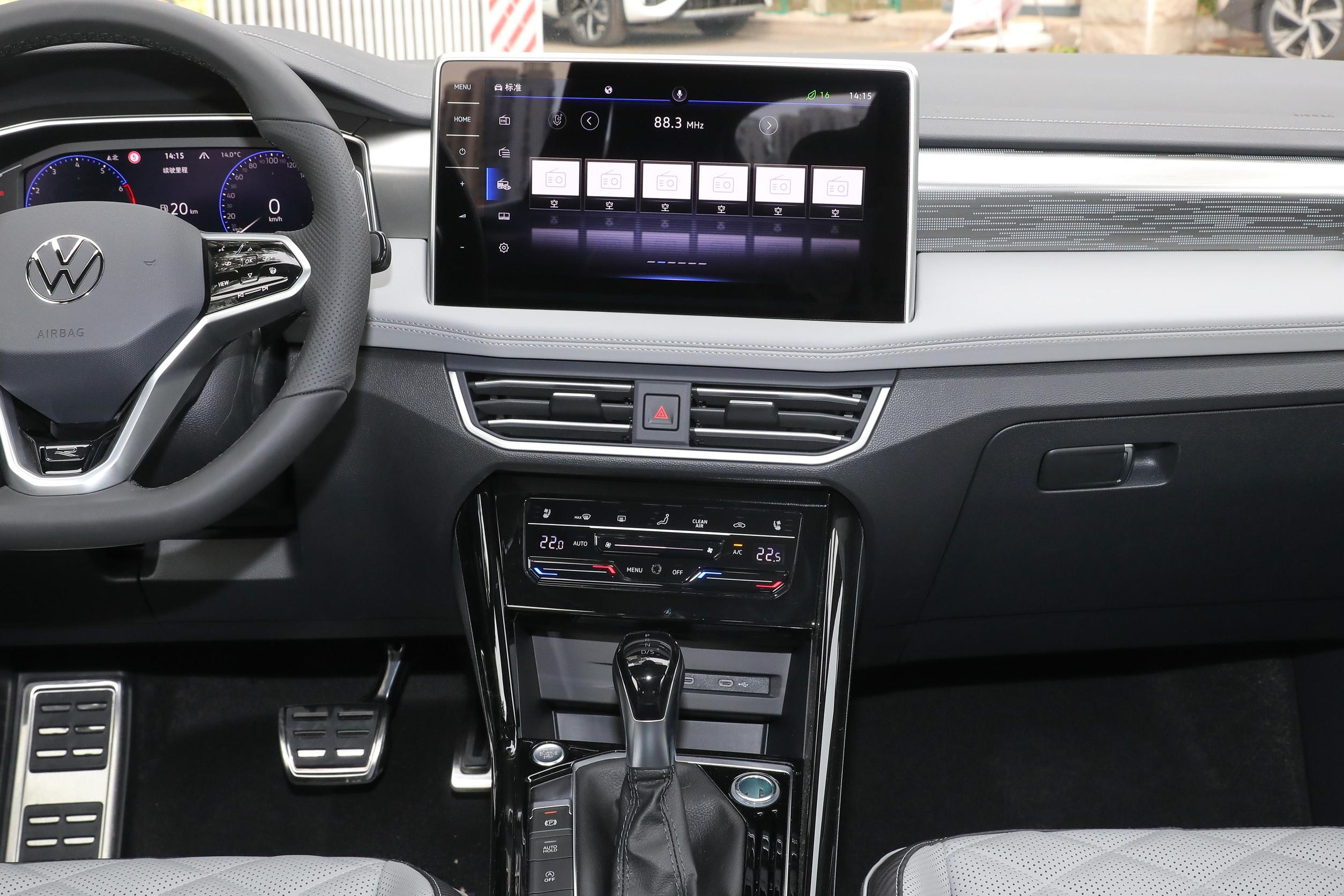 探岳X 2023款 330TSI 两驱旗舰智慧版 图片_大众_1/58张图片_汽车内饰图库_懂车帝