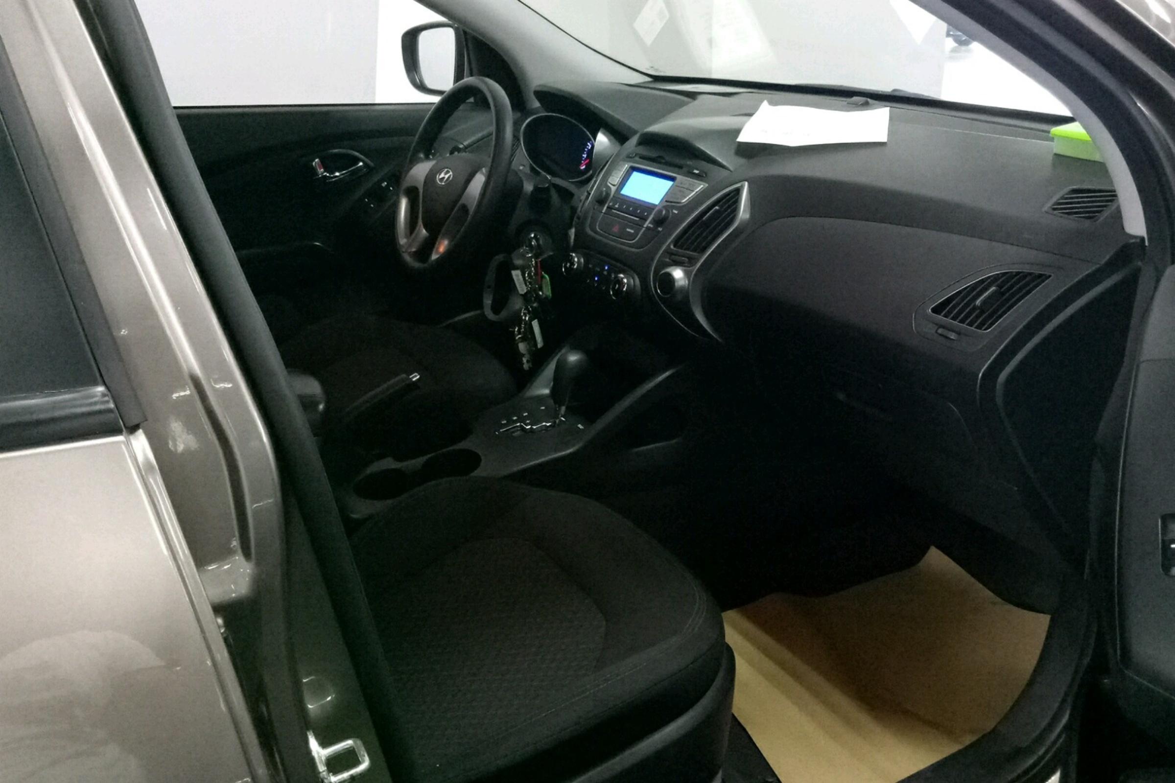 现代ix35 2013款 2.0L 自动四驱舒适型GL 国V图片_现代_4/8张图片_汽车内饰图库_懂车帝