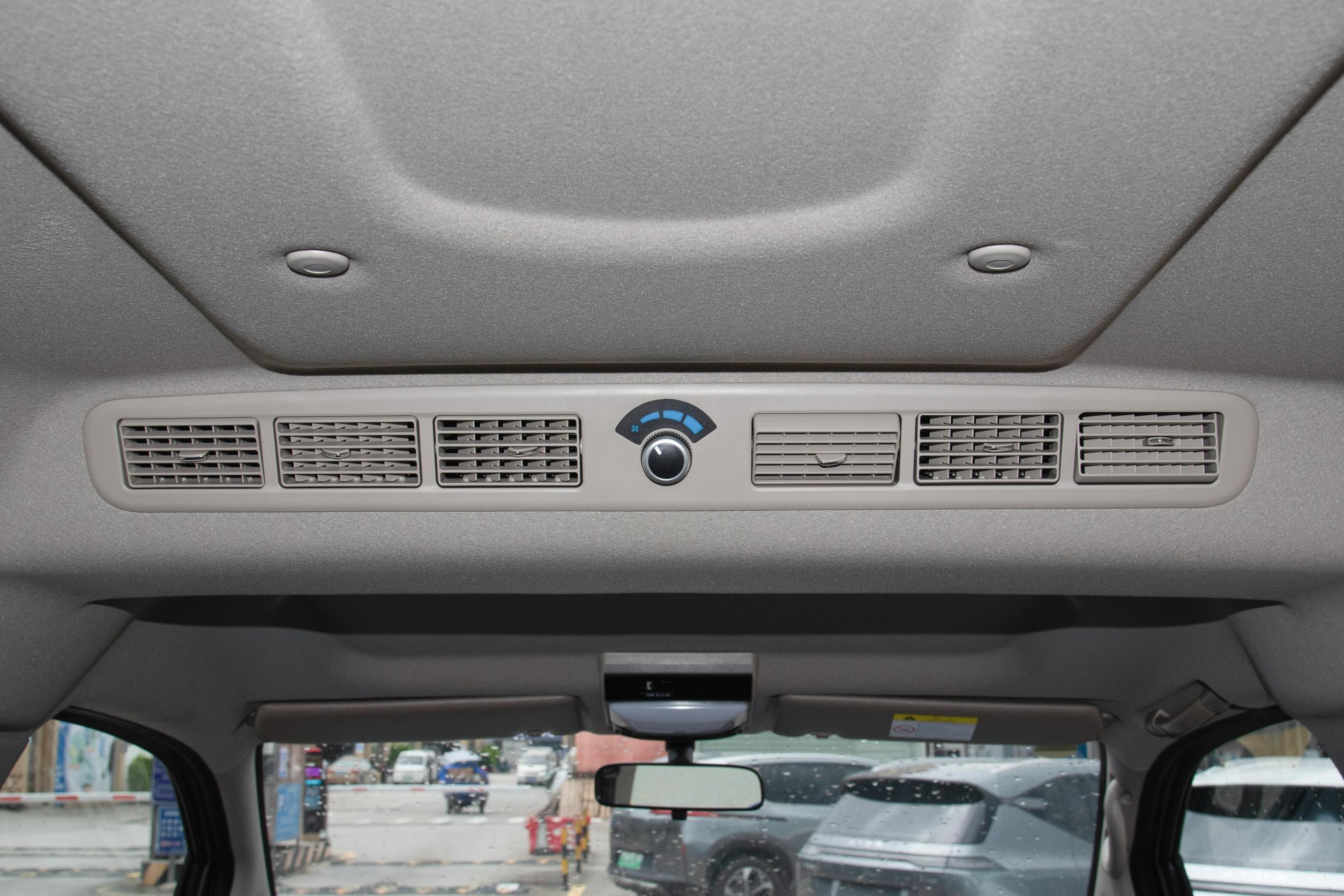 菱智 2024款 M5L 1.5T 豪华型7座图片_东风风行_1/50张图片_汽车空间图库_懂车帝