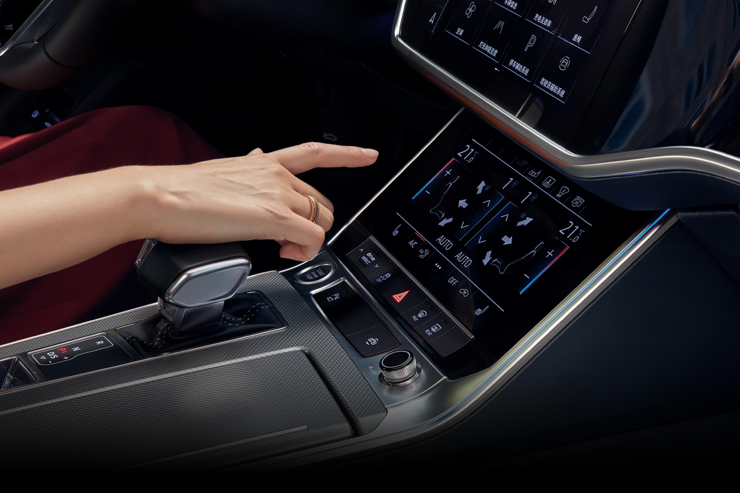 奥迪A6L PHEV 2022款 55 TFSI e quattro图片_奥迪_4/21张图片_汽车官方图库_懂车帝