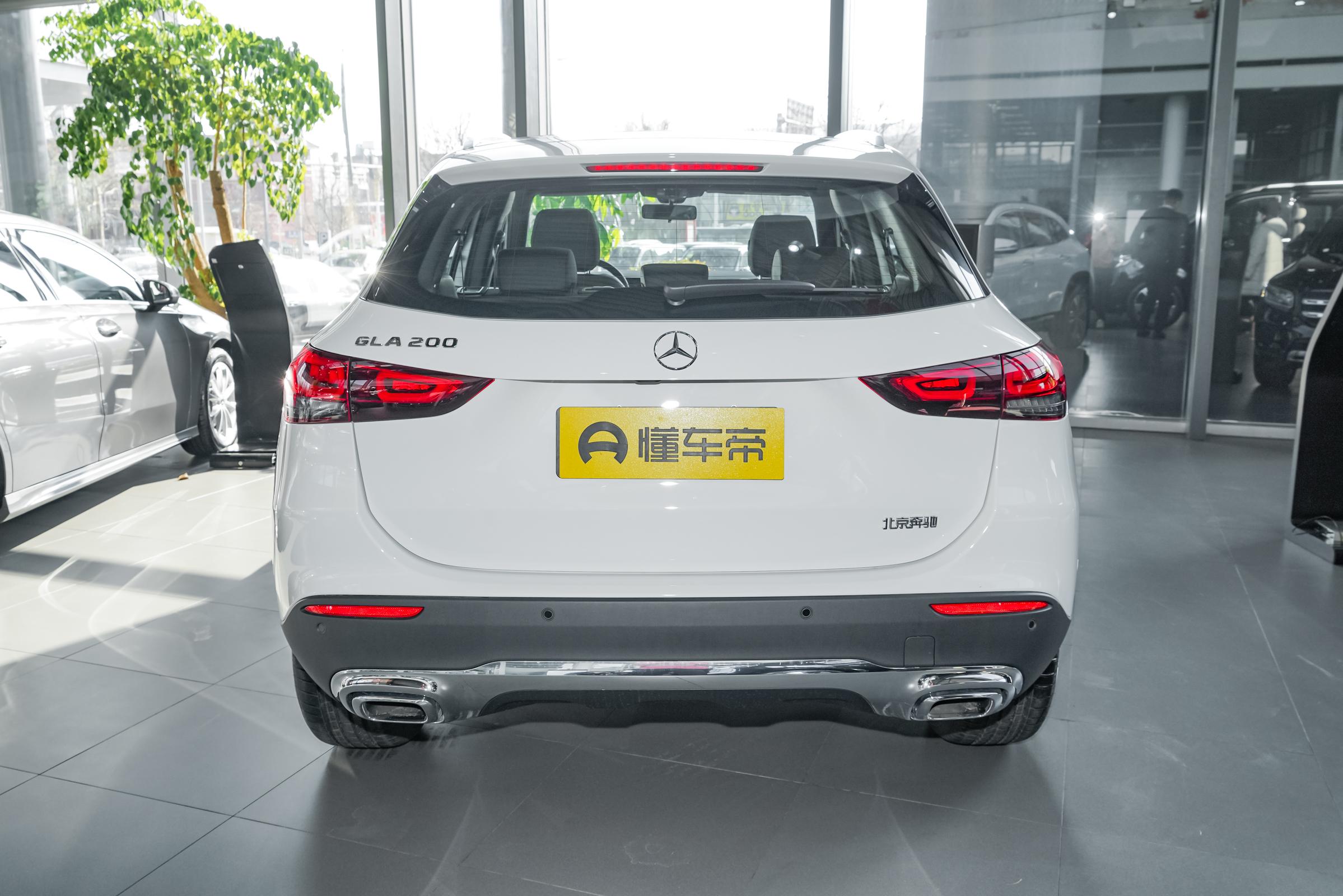 奔驰GLA 2021款 GLA 200图片_奔驰_21/210张图片_汽车外观图库_懂车帝