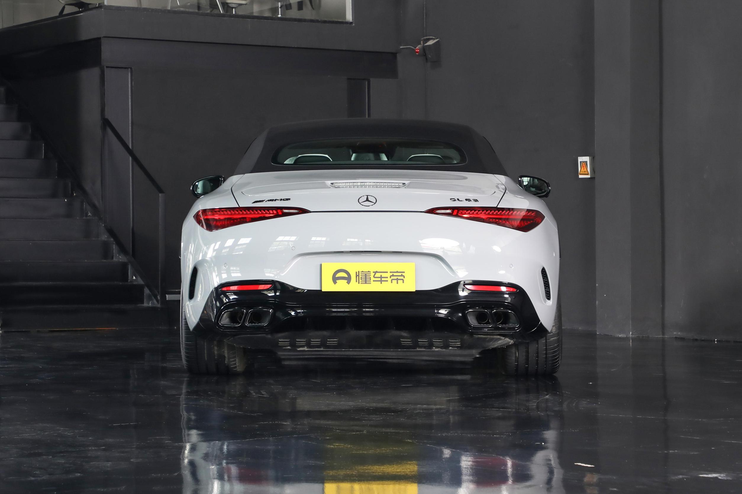 奔驰SL级AMG 2024款 AMG SL 63 4MATIC+图片_奔驰_7/74张图片_汽车外观图库_懂车帝