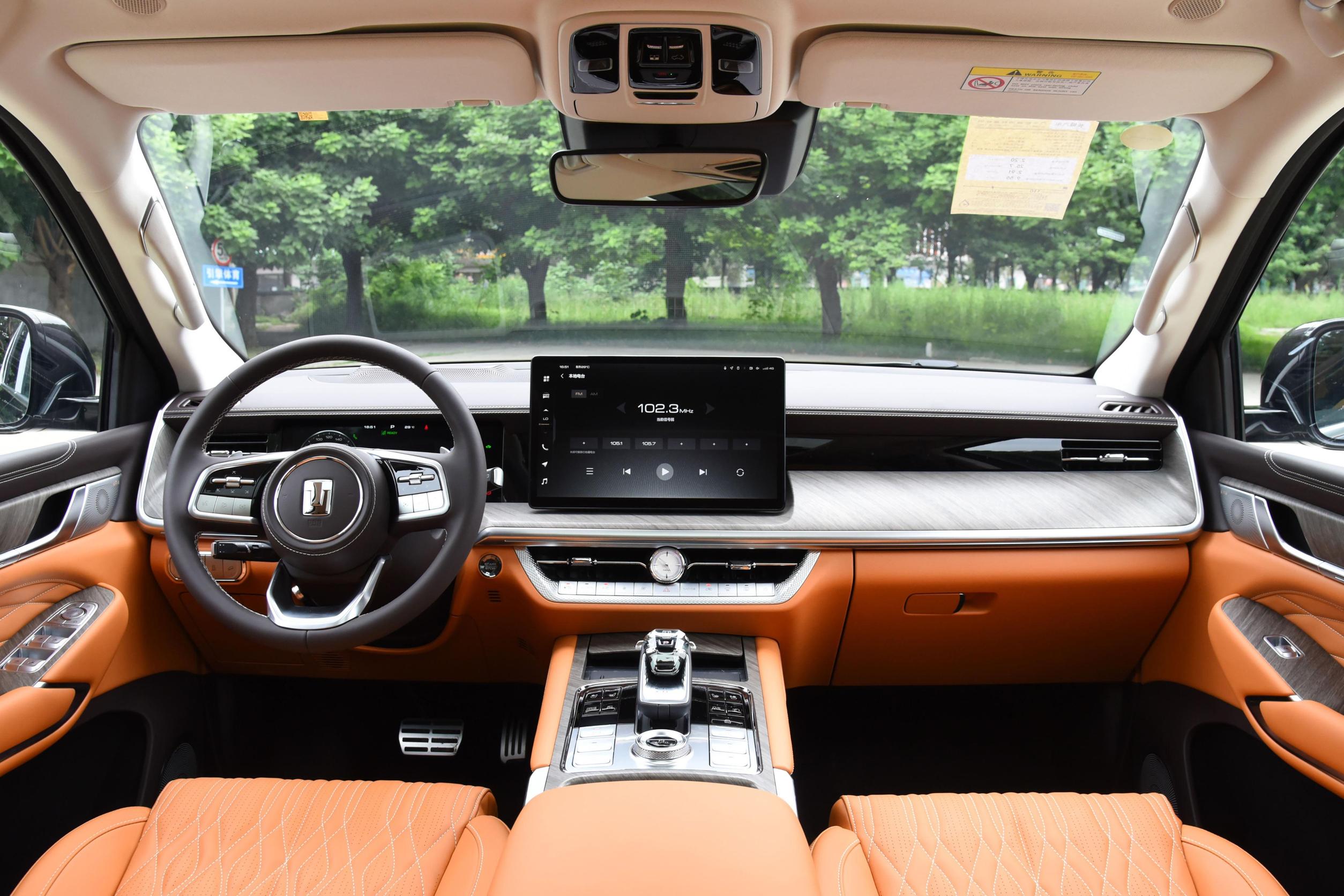 坦克500 Hi4-T 2023款 2.0T Hi4-T图片_坦克_1/102张图片_汽车内饰图库_懂车帝