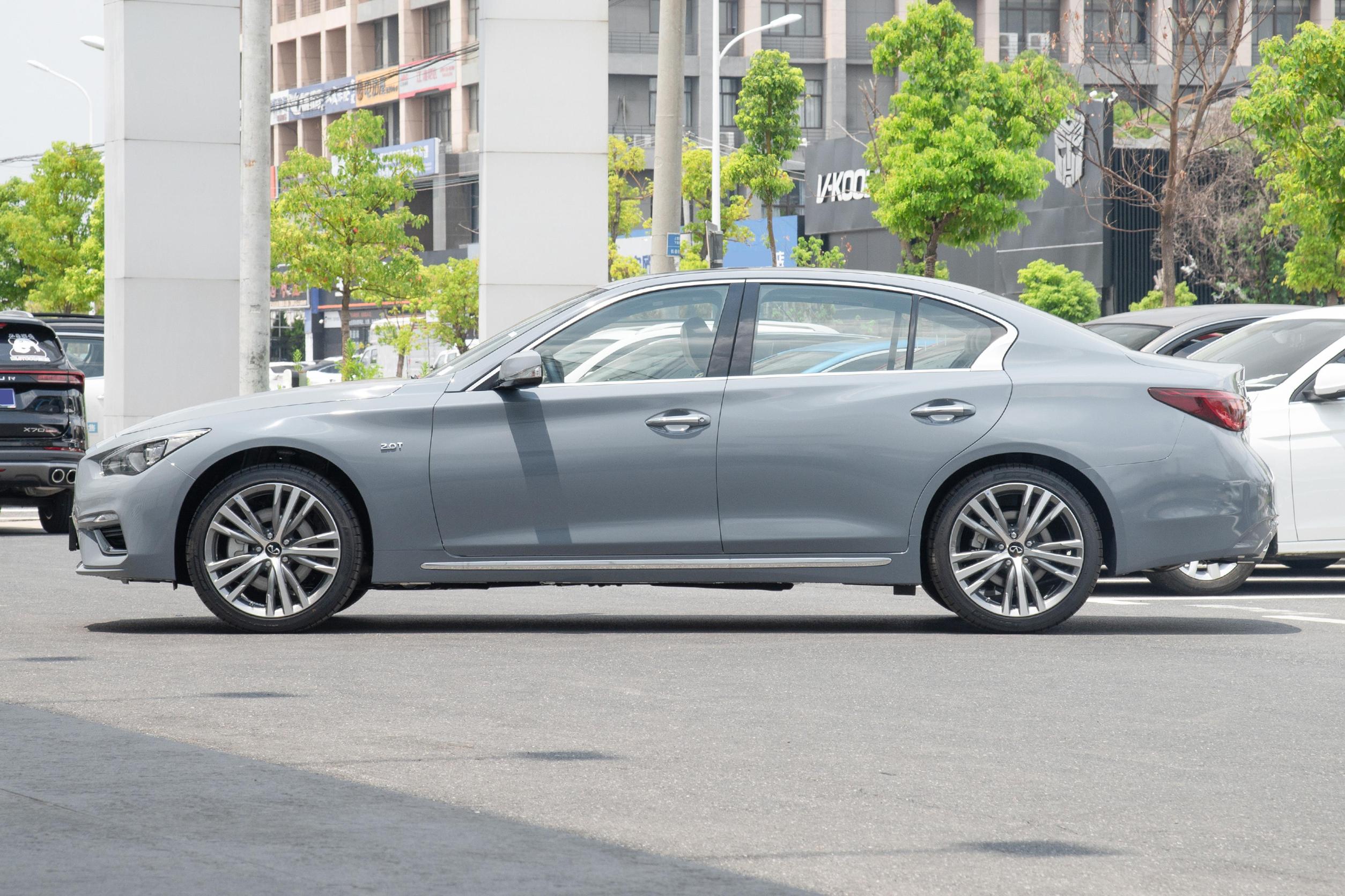 英菲尼迪Q50L 2022款 试装车图片_英菲尼迪_5/56张图片_汽车外观图库_懂车帝