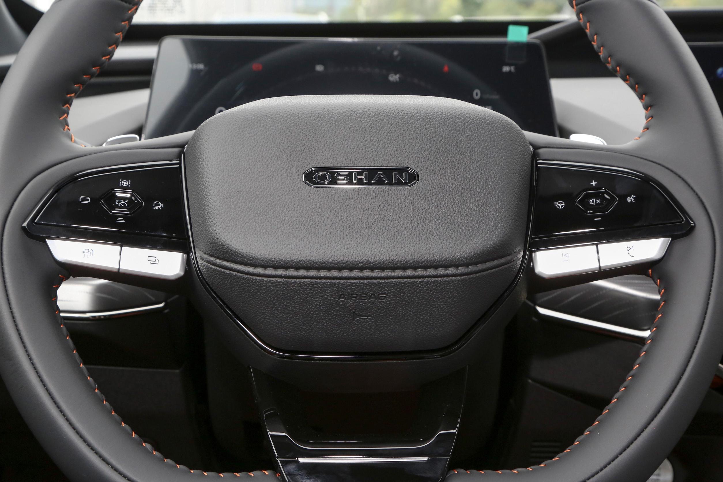 长安欧尚Z6 iDD新能源 2023款 智电iDD 150KM旗舰PLUS智慧泊车版图片_长安欧尚_4/70张图片_汽车内饰图库_懂车帝