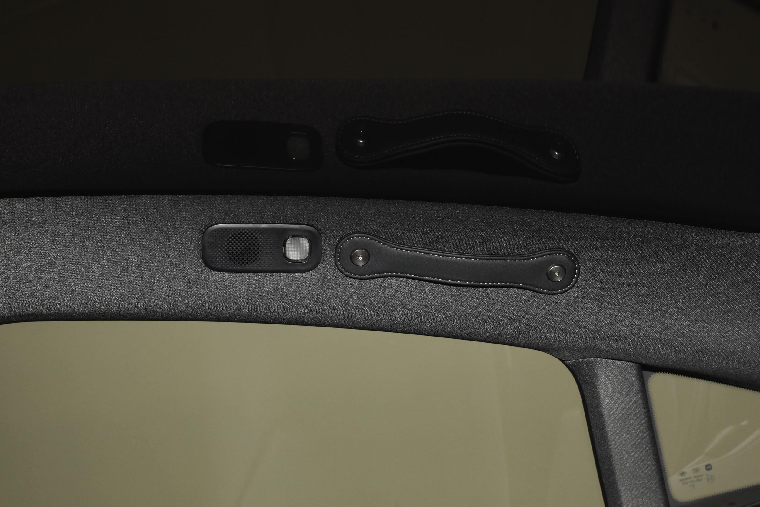 小米SU7壁纸_小米SU7_小米SU7空间图片_91/297张图片_小米SU7/整车空间图片_懂车帝