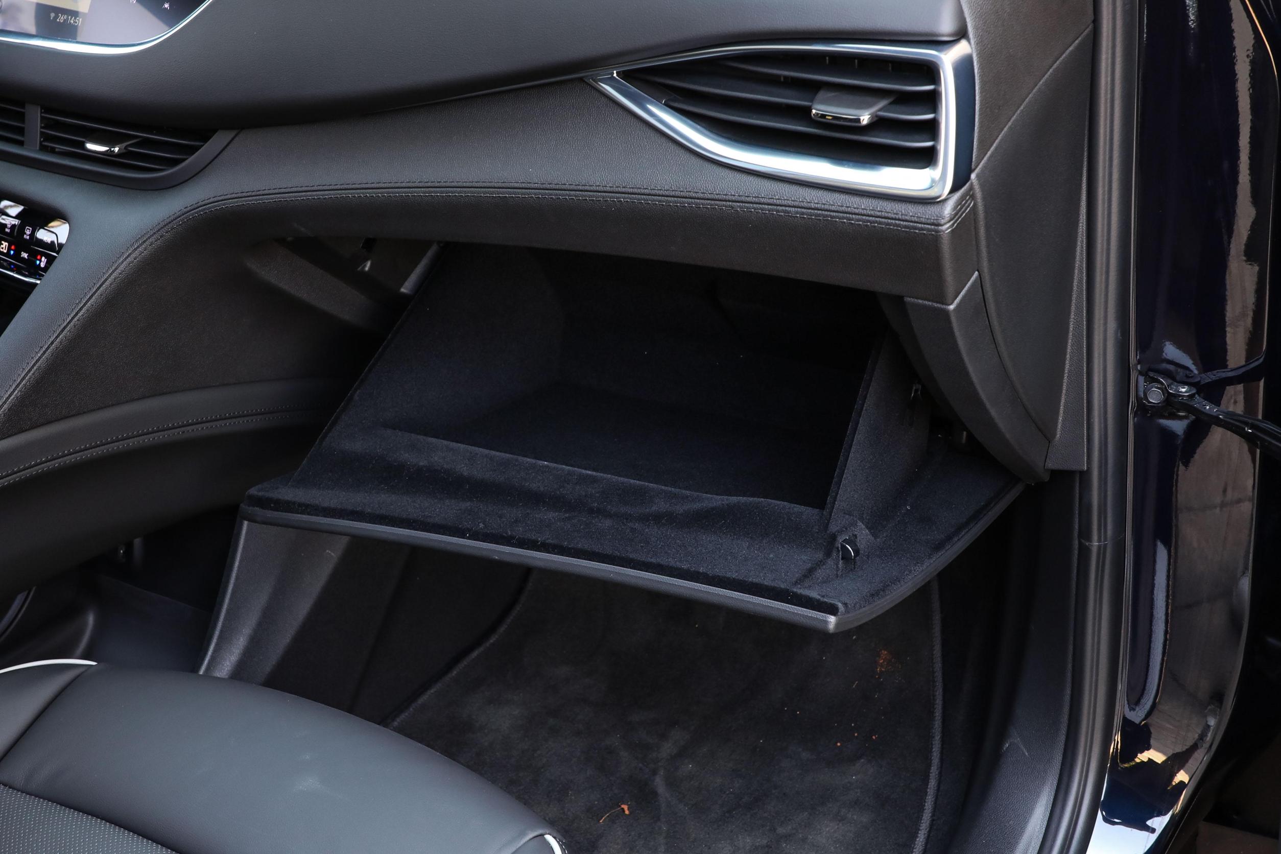 昂科旗 2022款 652T 四驱尊享旗舰型 六座图片_别克_2/56张图片_汽车内饰图库_懂车帝