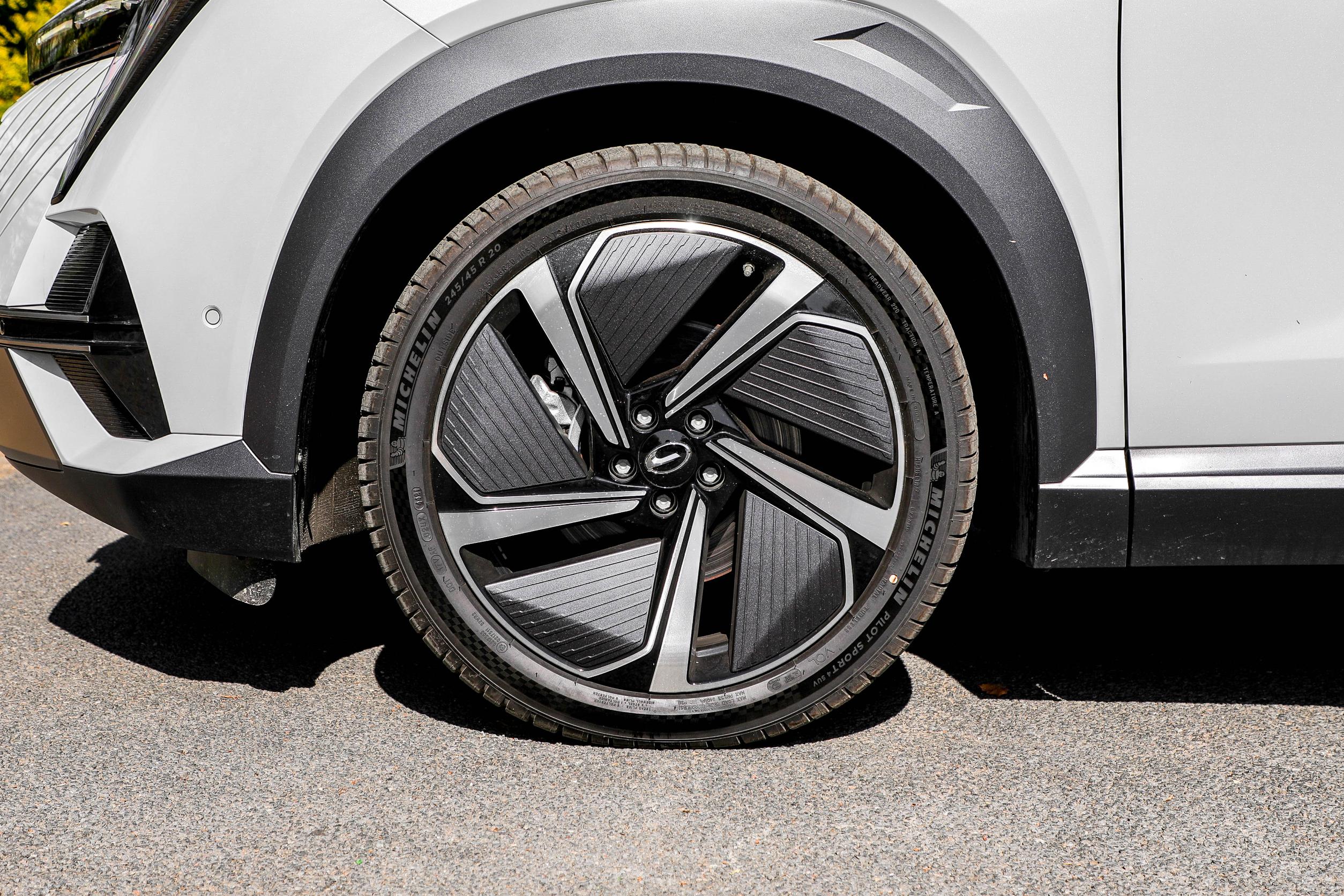 影酷 2022款 混动 2.0ATK 双子星Max版图片_广汽传祺_3/157张图片_汽车外观图库_懂车帝