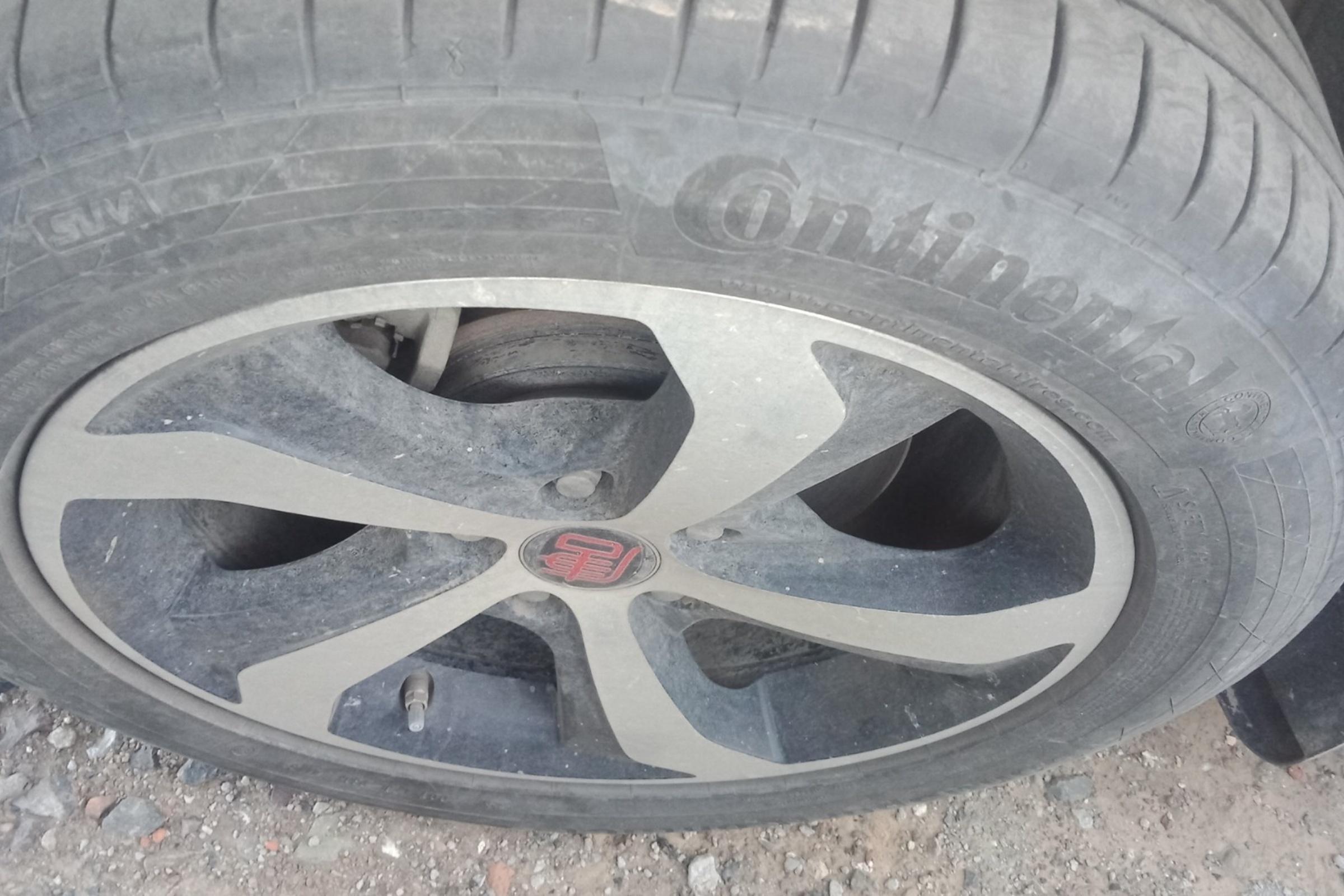 比亚迪S7 2015款 2.0T 升级版 自动旗舰型图片_比亚迪_2/10张图片_汽车外观图库_懂车帝