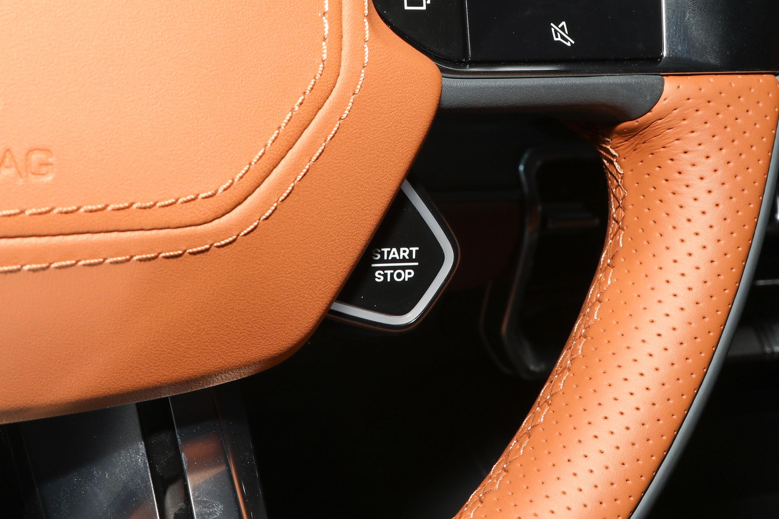 猛士917 2023款 增程版图片_猛士_7/63张图片_汽车内饰图库_懂车帝