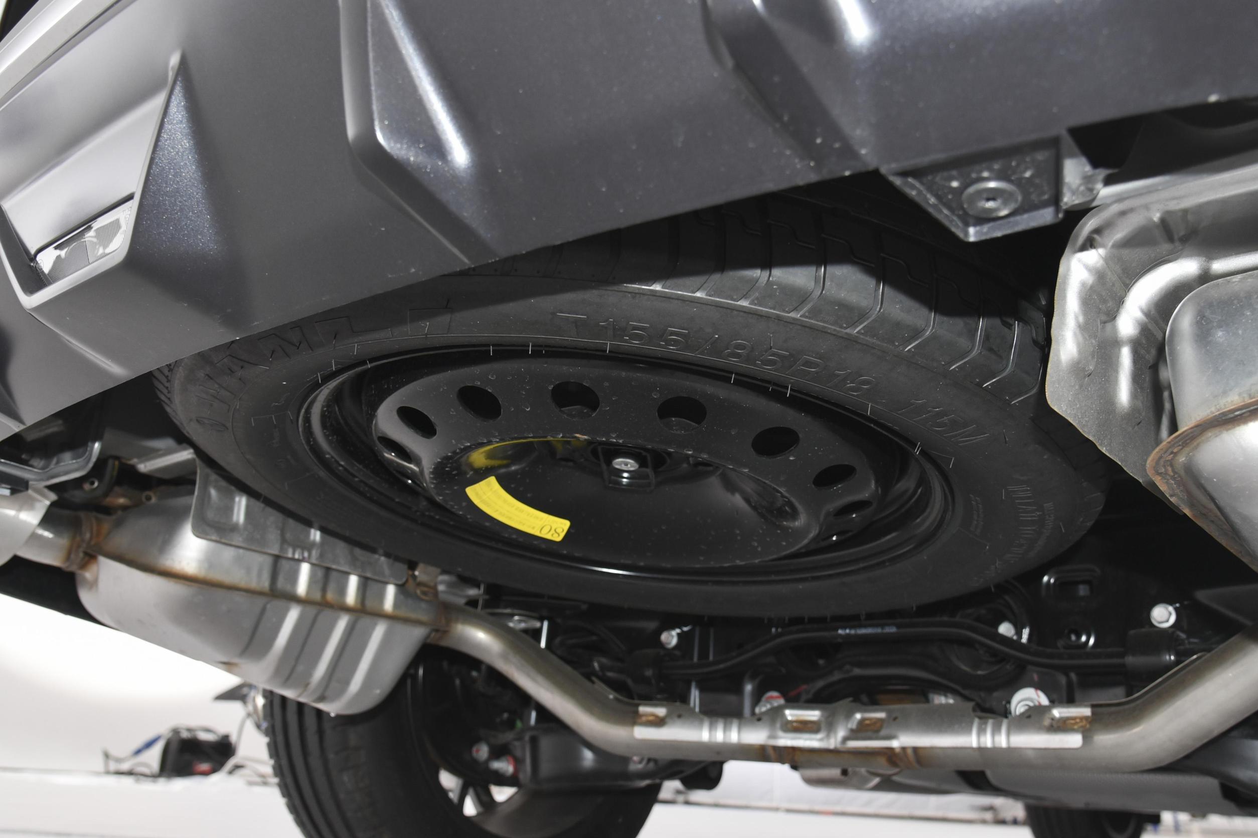 传祺GS8 2024款 双擎系列 2.0TM 混动四驱尊贵版+舒适包(豪华6座)图片_广汽传祺_20/54张图片_汽车外观图库_懂车帝