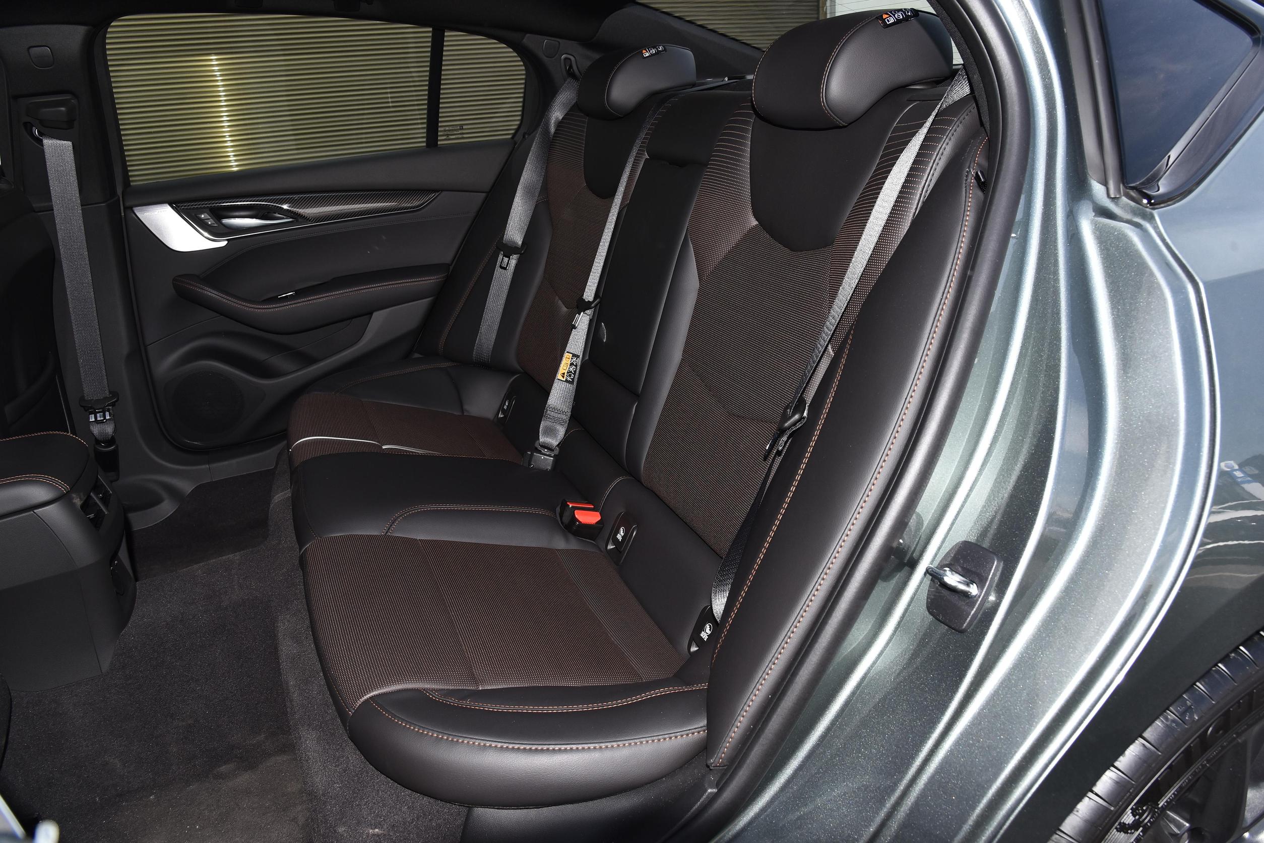 凯迪拉克CT5 2023款 28T 铂金型图片_凯迪拉克_4/78张图片_汽车空间图库_懂车帝