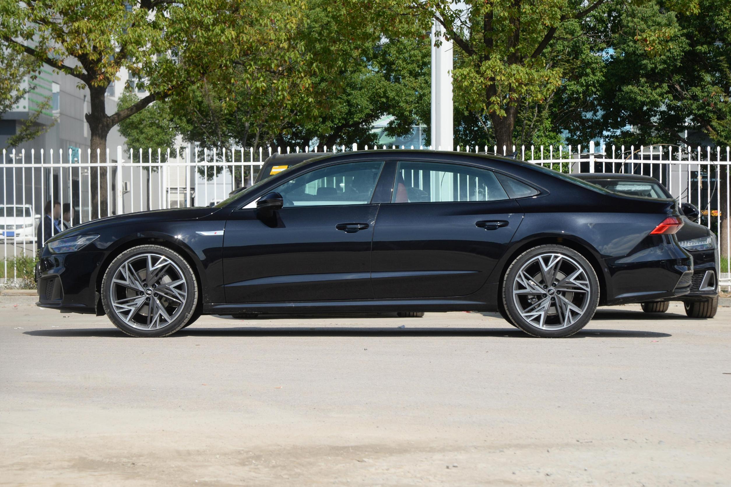 奥迪A7L 2024款 45 TFSI quattro S-line 黑武士版图片_奥迪_21/56张图片_汽车外观图库_懂车帝