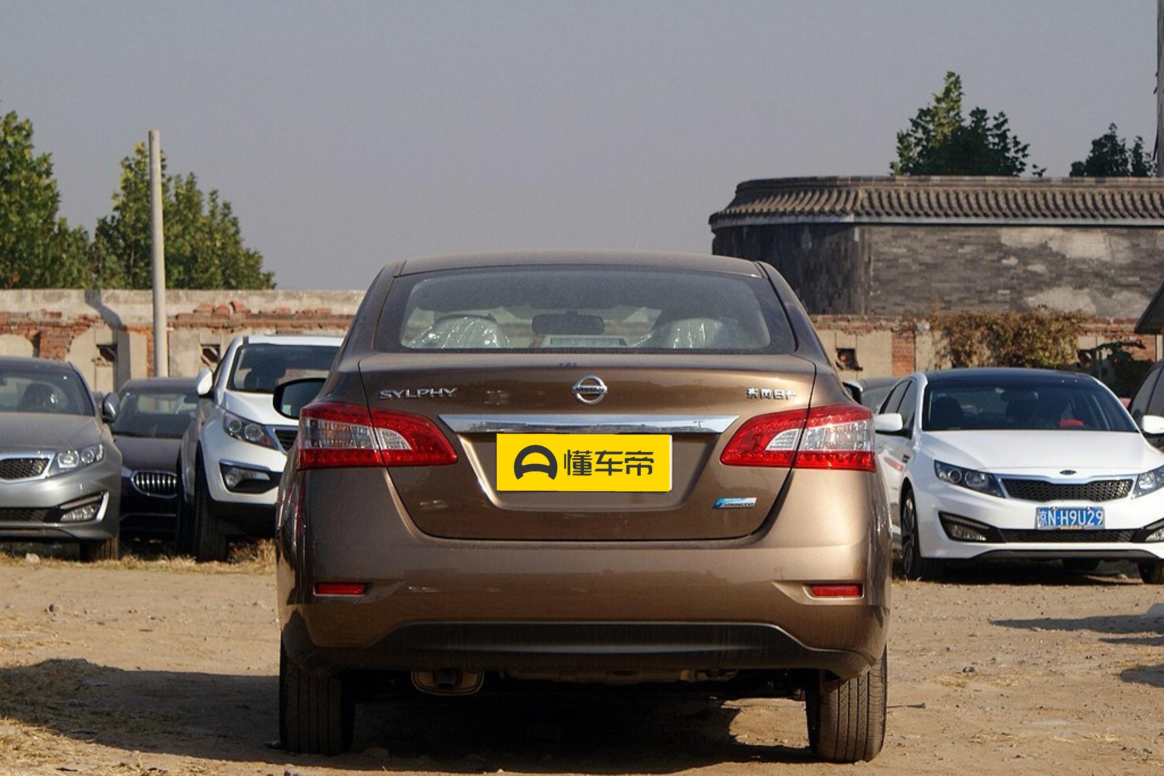 轩逸 2012款 1.6XE CVT舒适版图片_日产_21/59张图片_汽车外观图库_懂车帝