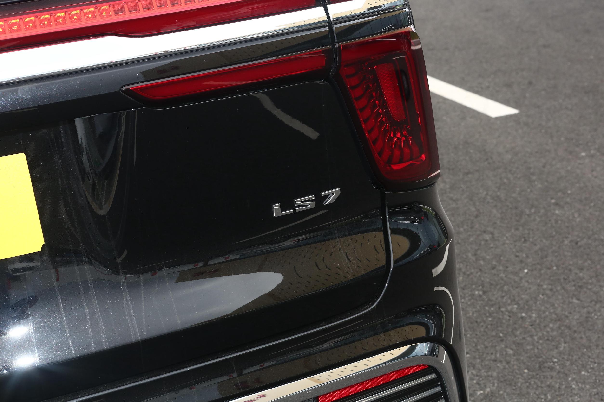 红旗LS7 2022款 4.0T 4座尊爵旗舰版图片_红旗_31/54张图片_汽车外观图库_懂车帝