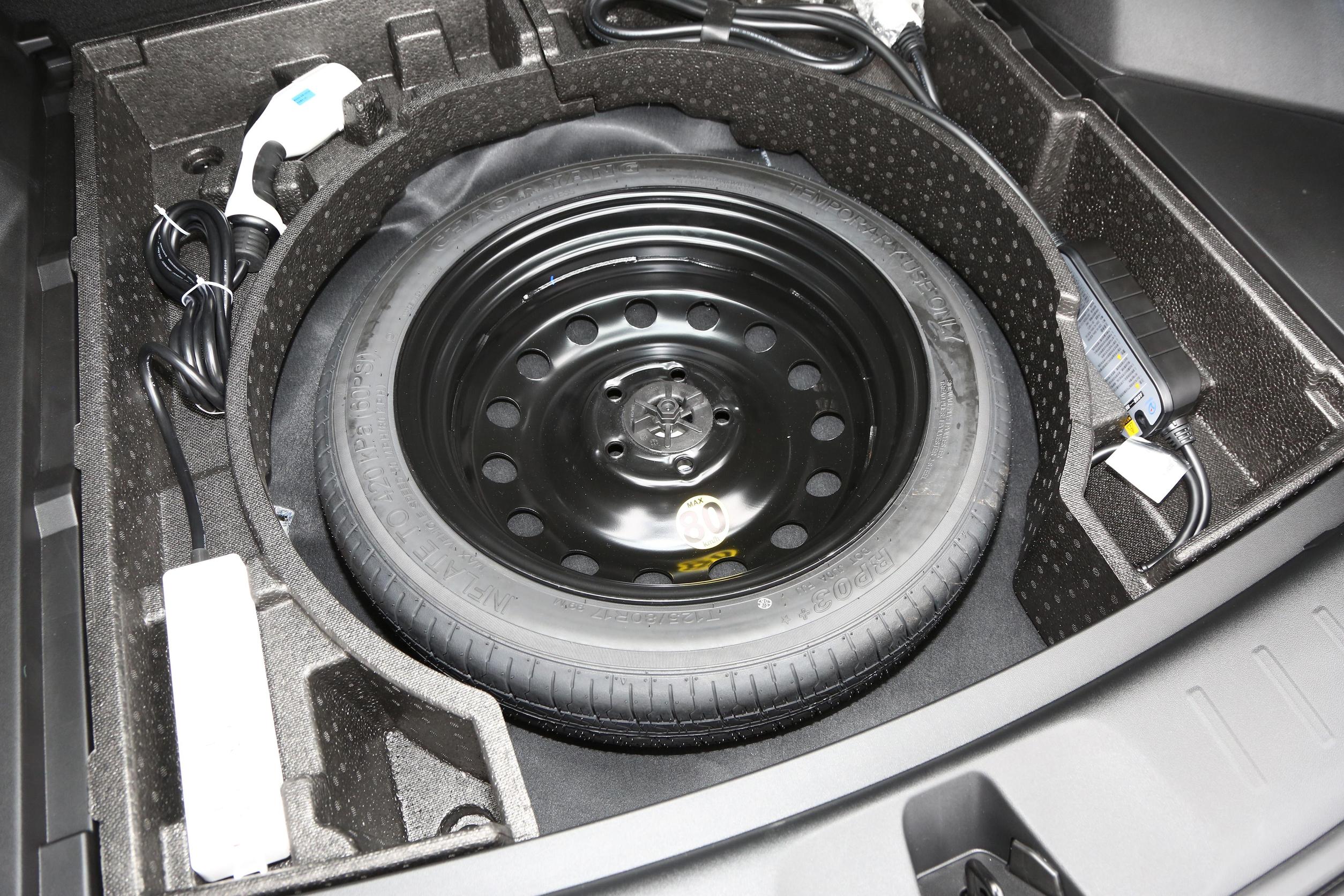 长安欧尚Z6 iDD新能源 2023款 智电iDD 150KM旗舰PLUS智慧泊车版图片_长安欧尚_3/66张图片_汽车外观图库_懂车帝