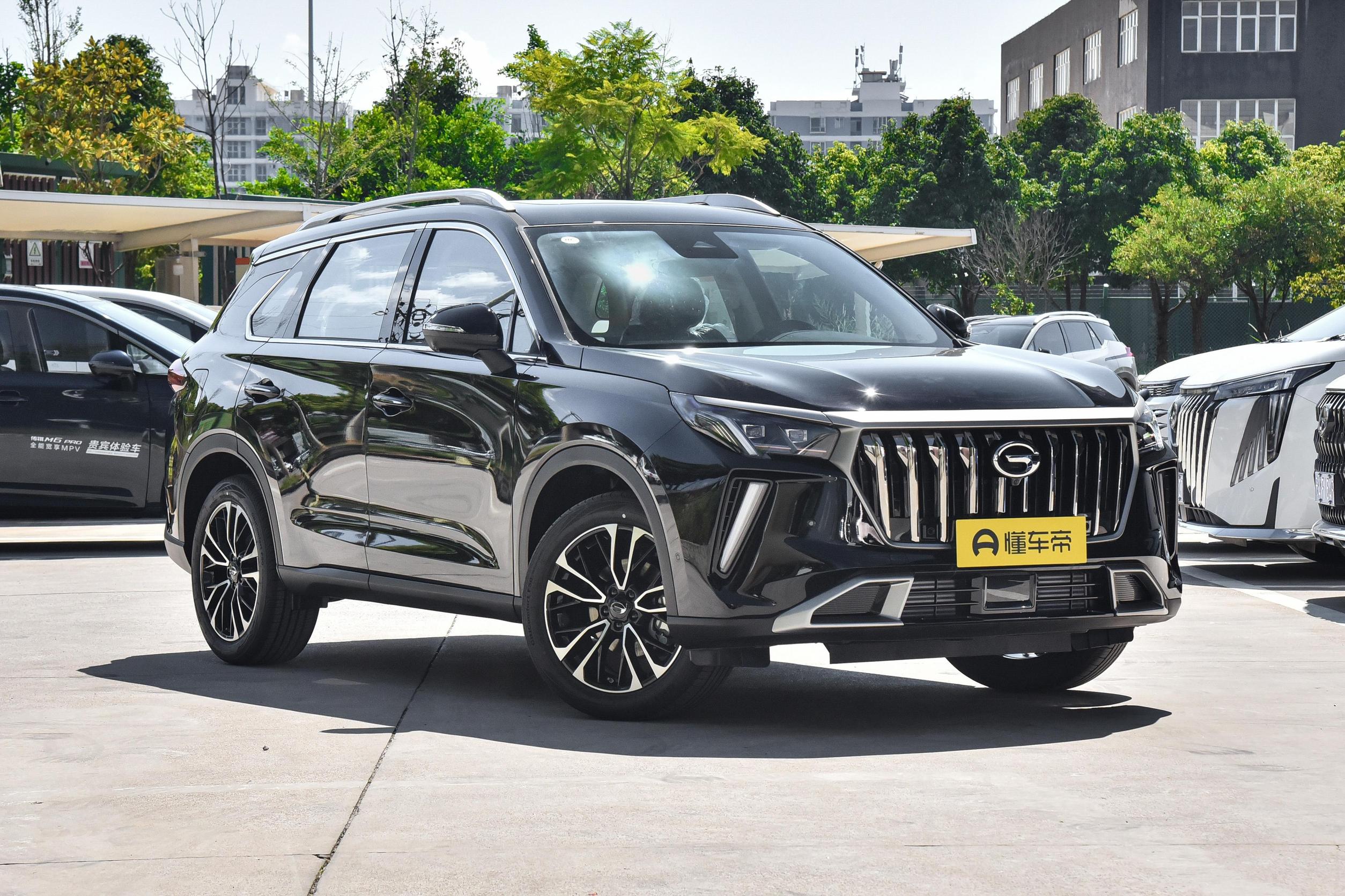 传祺GS4 PLUS 2023款 390T 自动星云版图片_广汽传祺_5/132张图片_汽车外观图库_懂车帝