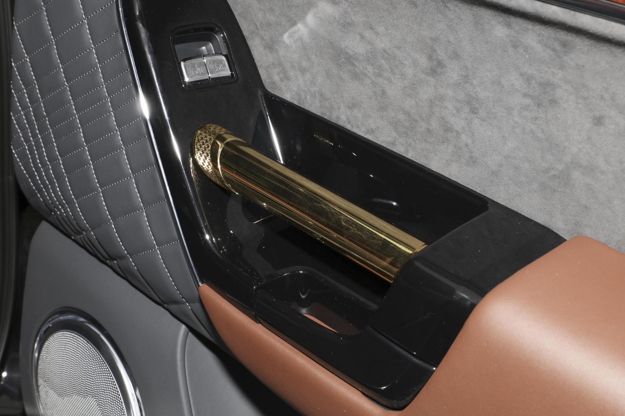 红旗LS7 2022款 4.0T 6座典雅旗航版图片_红旗_35/62张图片_汽车空间图库_懂车帝